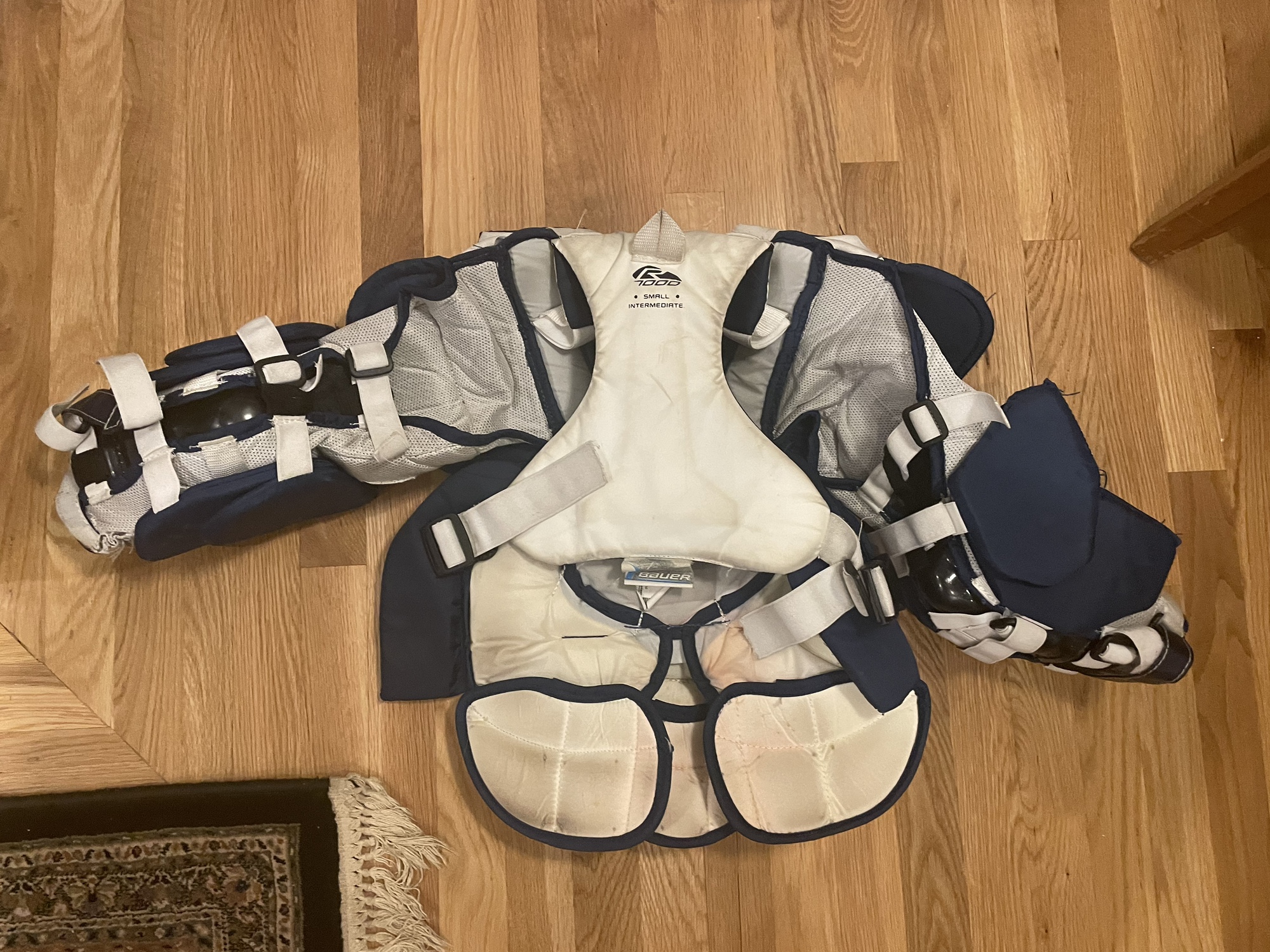 Used Small Bauer Reactor 7000 Goalie Chest Protector | SidelineSwap