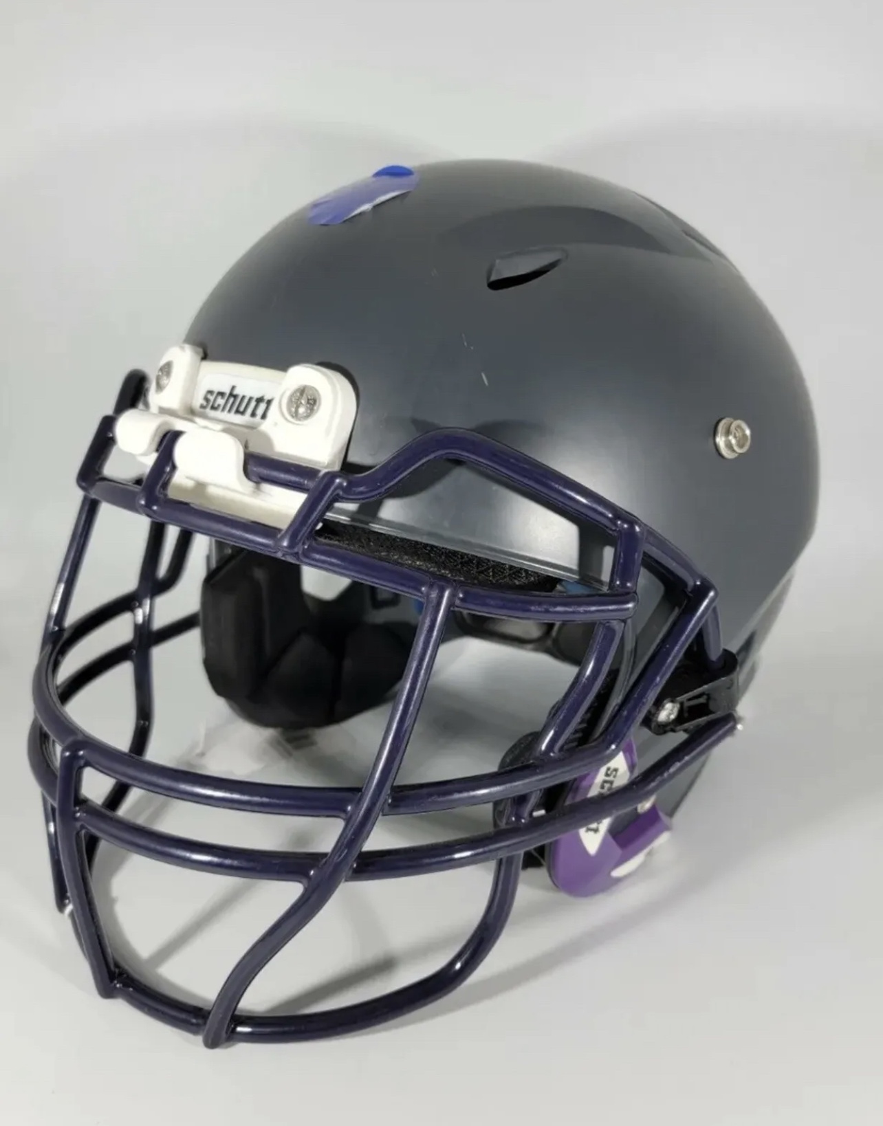 New YOUTH Large Schutt Vengeance Z10 Helmet | SidelineSwap