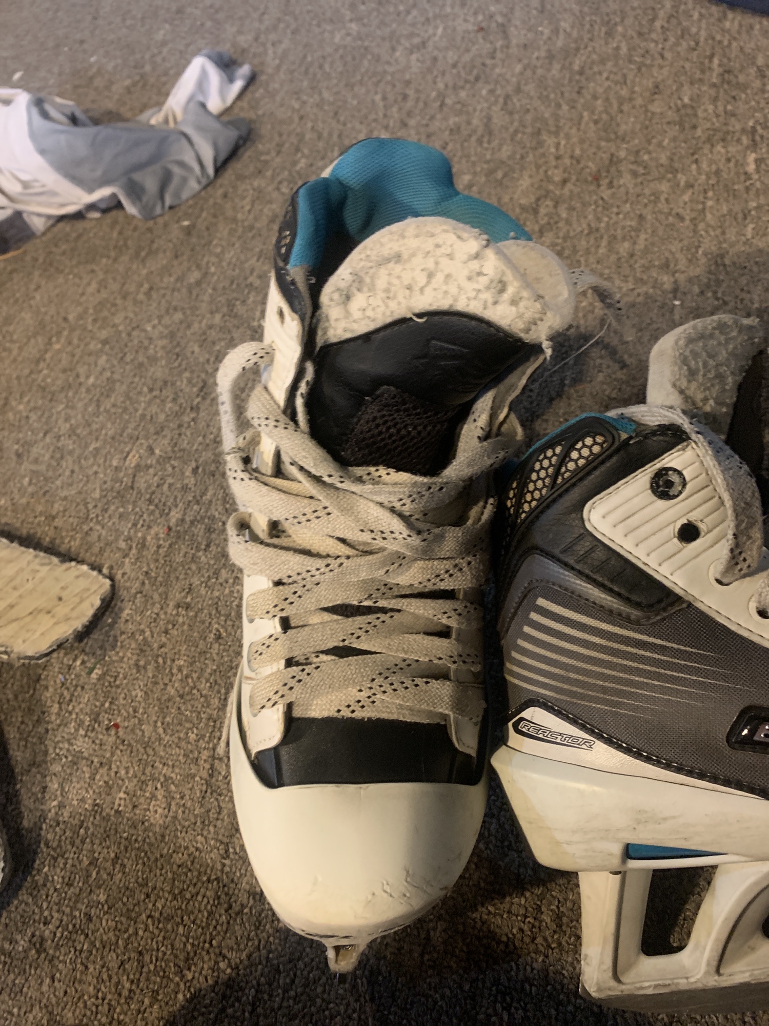 Used Bauer Regular Width Size 11 Reactor 4000 Hockey Goalie Skates ...