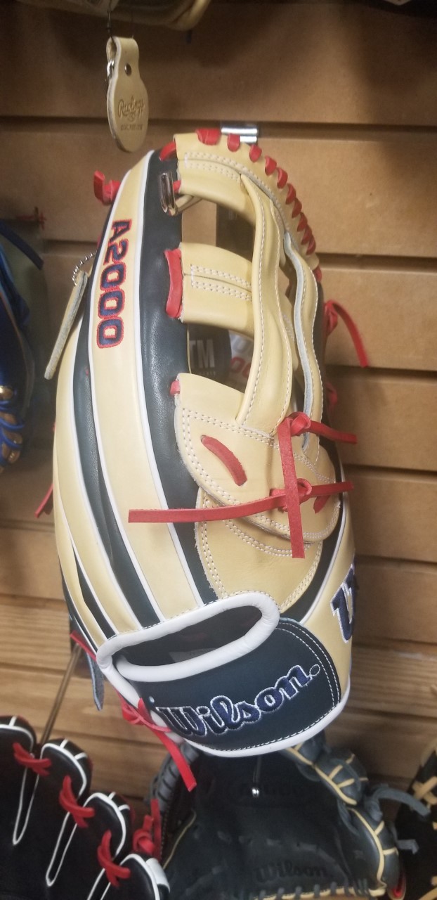 New Custom Wilson A2000 1799 April 2022 GOTM Right Hand Throw 12.75 ...