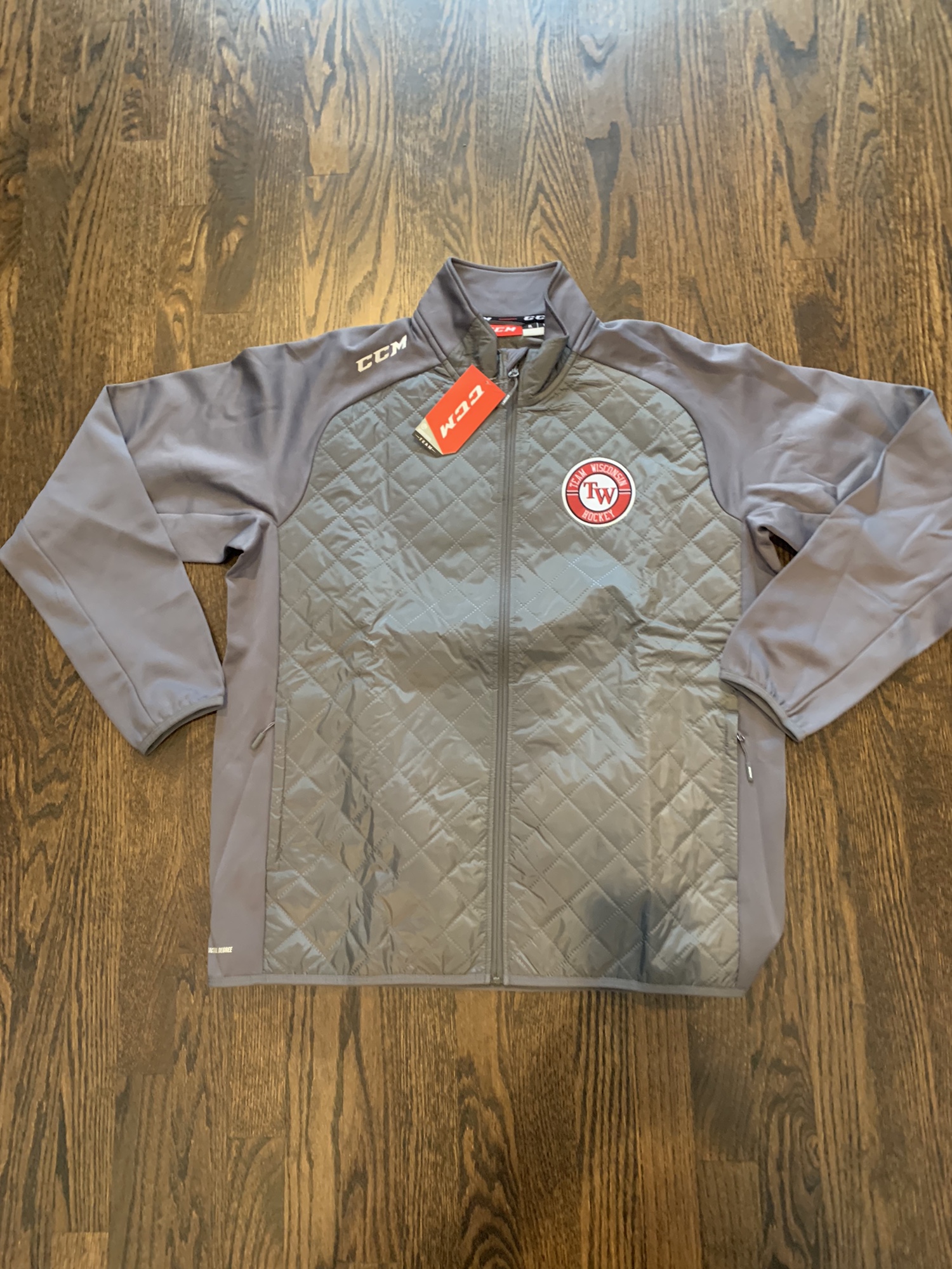 2 pcs Bundle - CCM Quilted Jacket Size XL, CCM Anorak Jacket Size XL ...