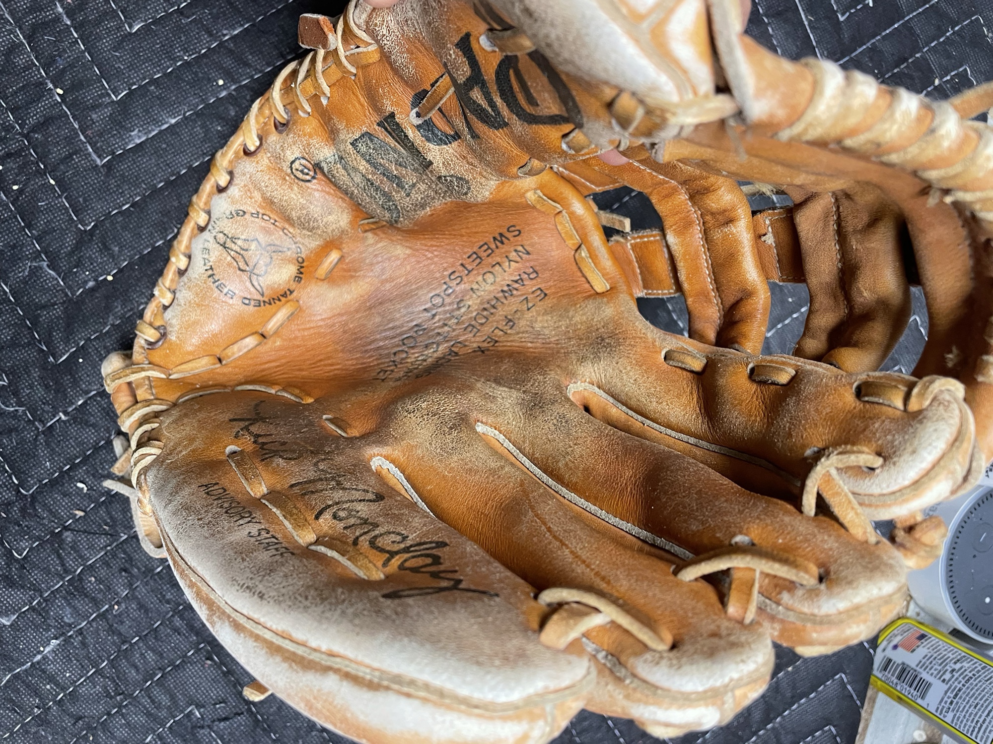 ¡ Vintage Spalding Rick Monday 12" Baseball Glove | SidelineSwap