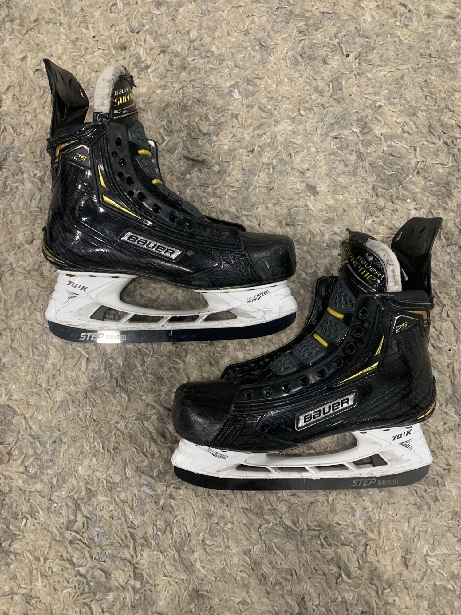 Bauer Supreme 2S Pro Hockey Skates Size 5 | SidelineSwap