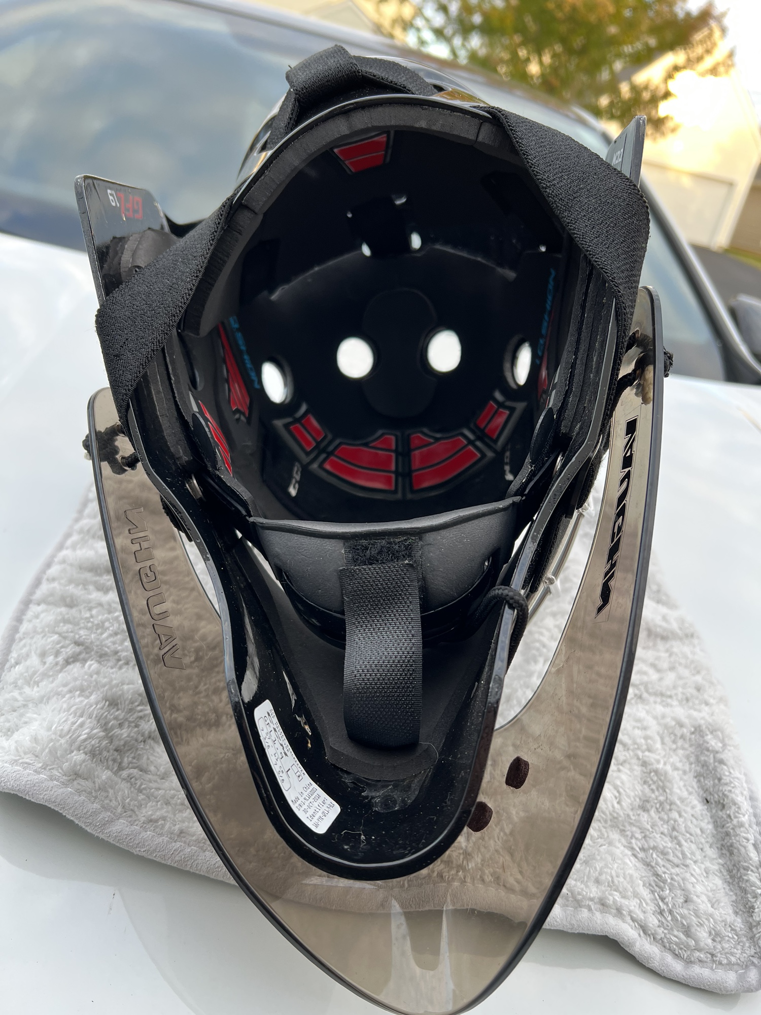 Senior CCM GFL 1.9 Goalie Mask Large | SidelineSwap