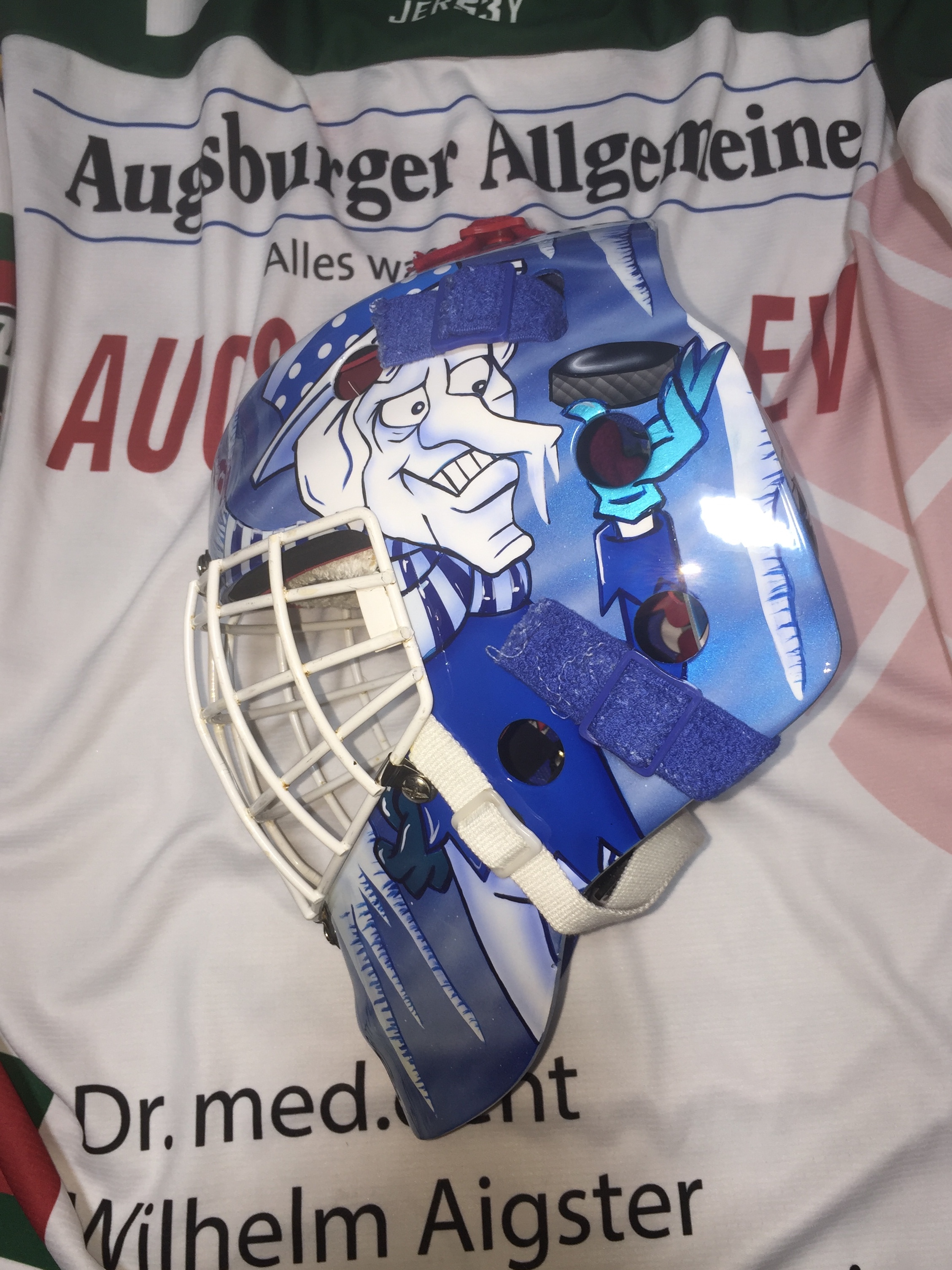 Heaton Snow Miser Heat Miser Goalie Mask | SidelineSwap