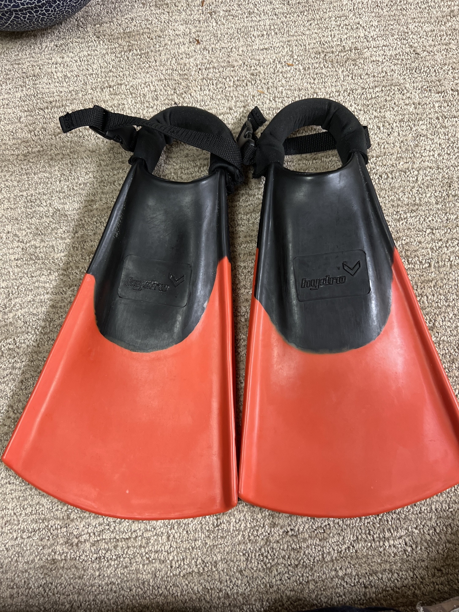 Hydro Flippers size 5-7 | SidelineSwap