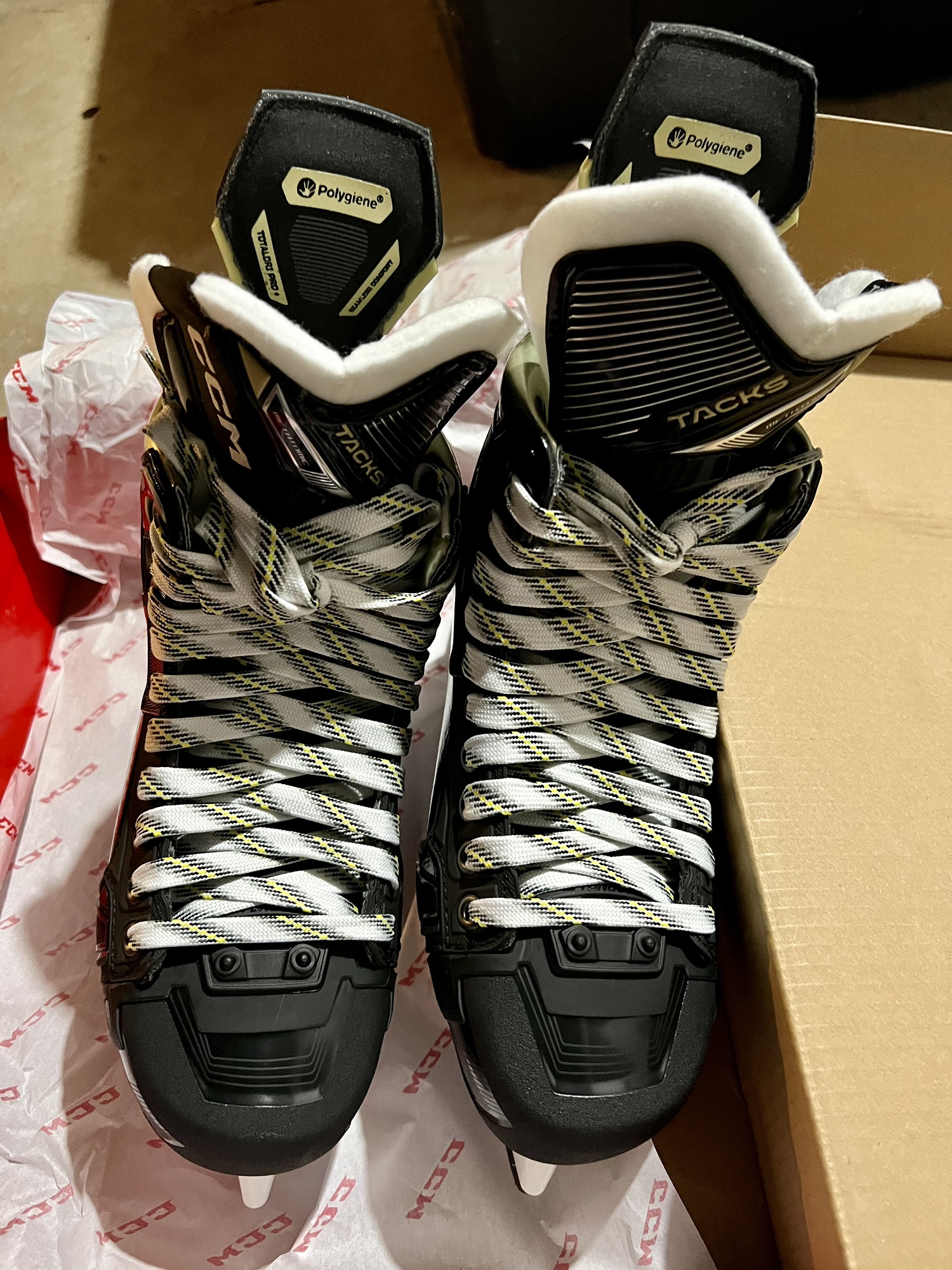 New CCM Regular Width Size 8 Tacks ASV Pro Hockey Skates | SidelineSwap