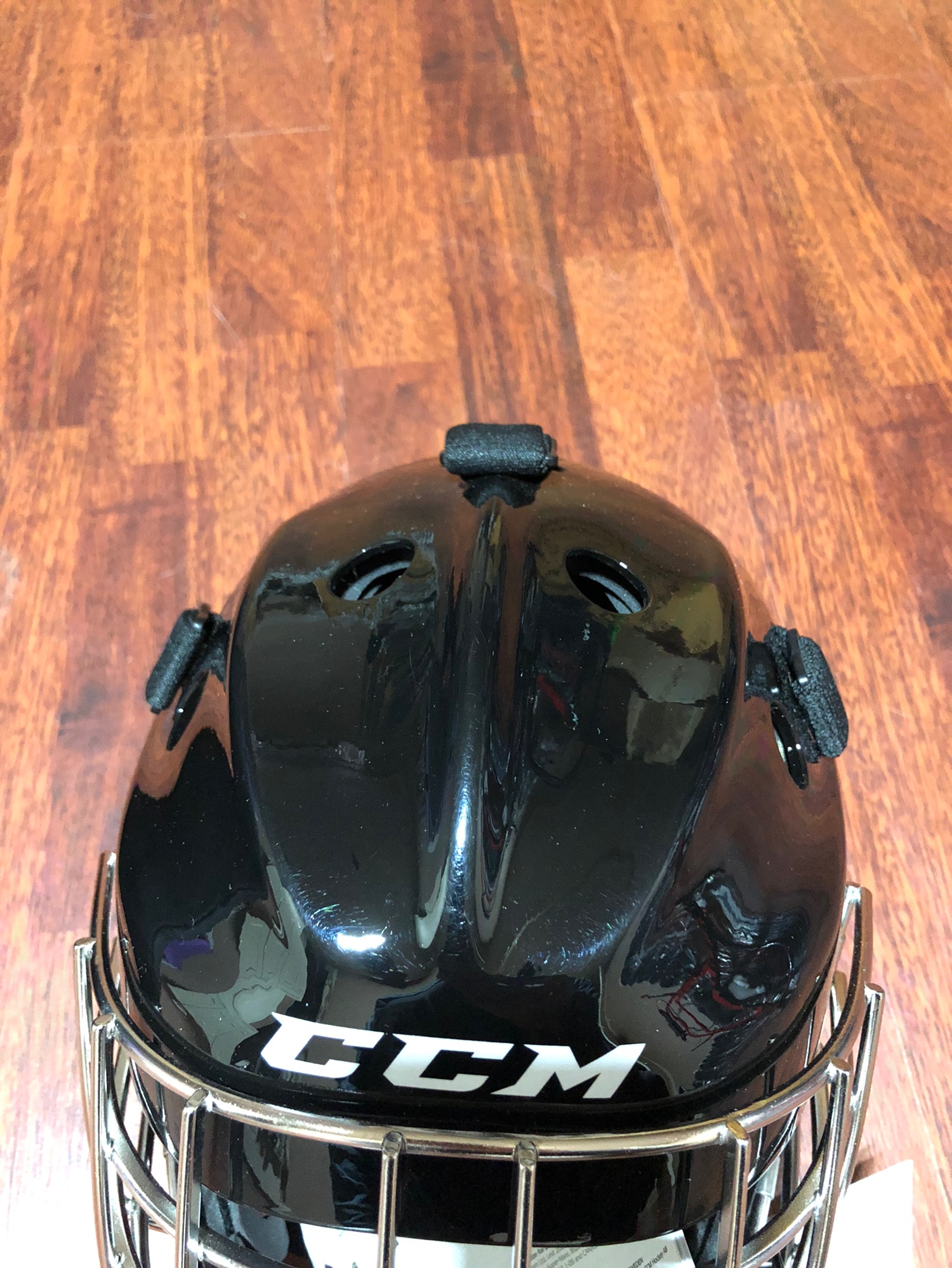Senior New CCM 9000 Goalie Mask SIZE SR M HECC certification THE END OF ...