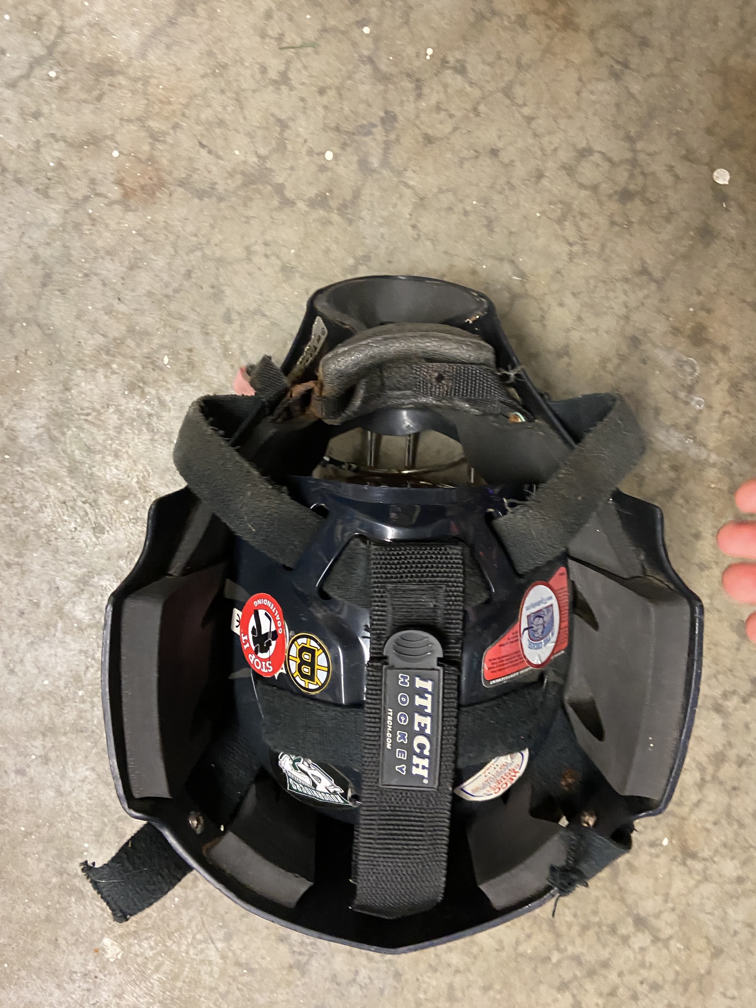 Used Itech 1400D Goalie Mask | SidelineSwap