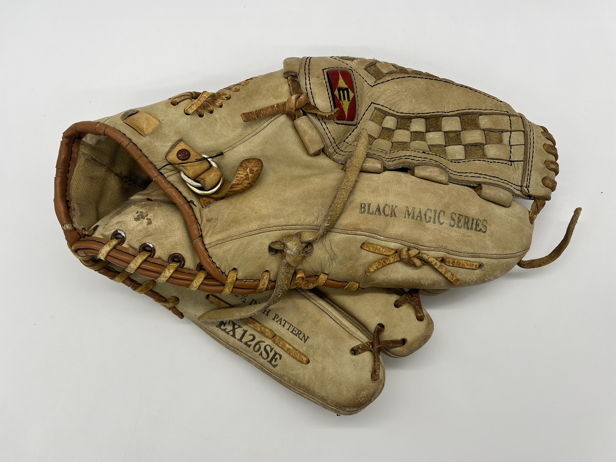 Easton Black Magic Series 12 1/2" EX126SE Right Handed Thrower Baseball ...