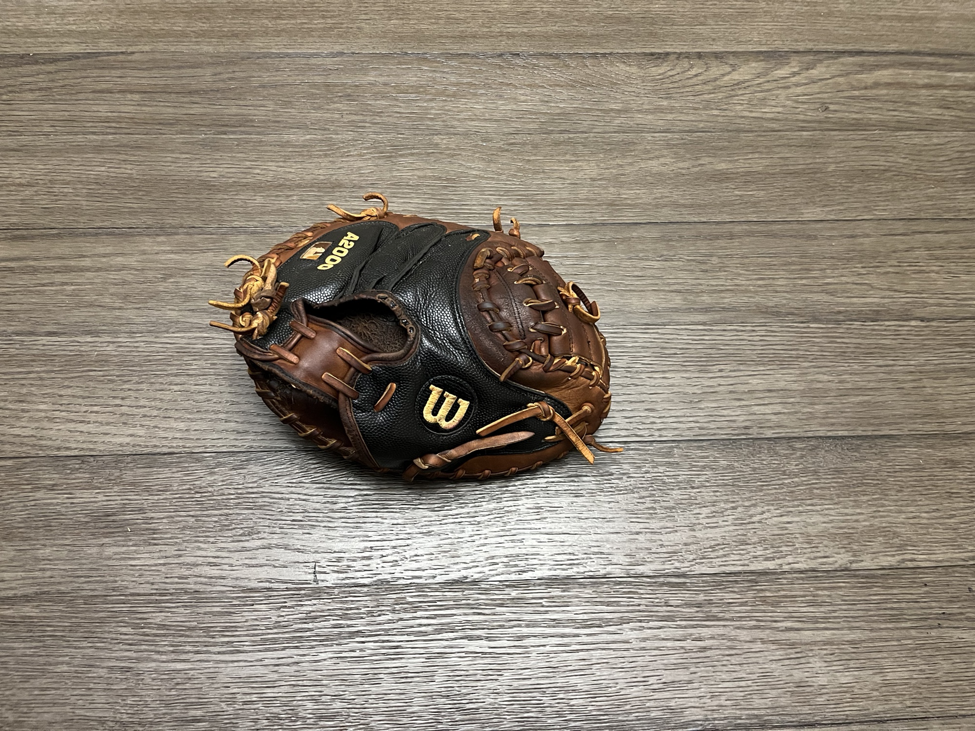 Wilson A2000 1790 34” Catchers Mitt | SidelineSwap