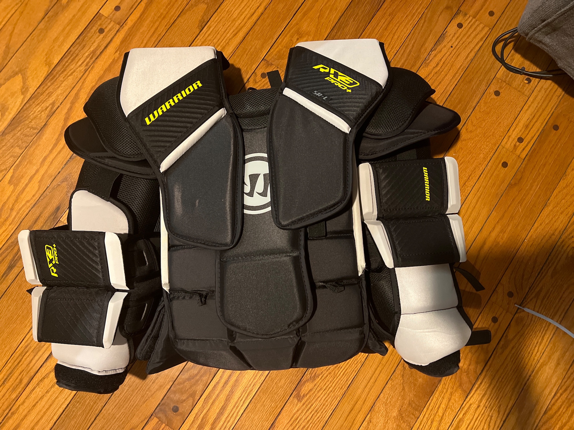 New Warrior Pro Stock RX3 Pro Plus Goalie Chest Protector | SidelineSwap
