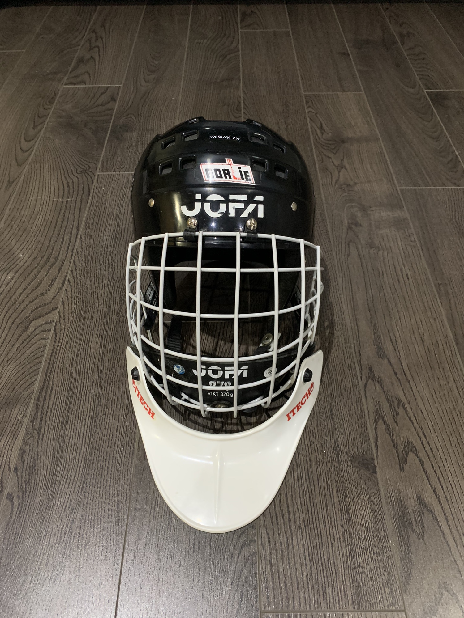 JOFA GOALIE HELMET SENIOR 298 PRO STOCK | SidelineSwap
