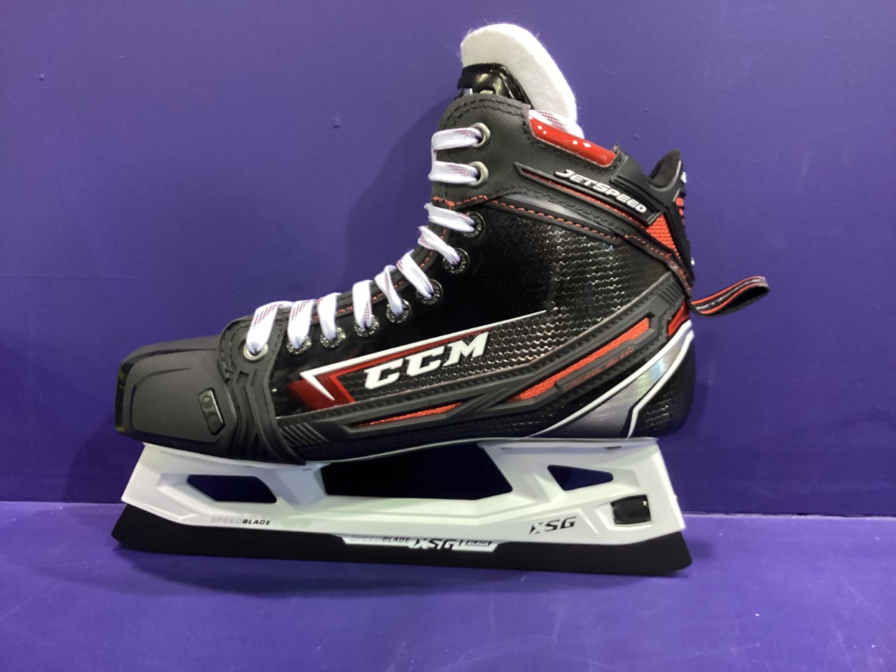 Senior New CCM Jetspeed FT2 Hockey Goalie Skates Regular Width Size 8.5 ...