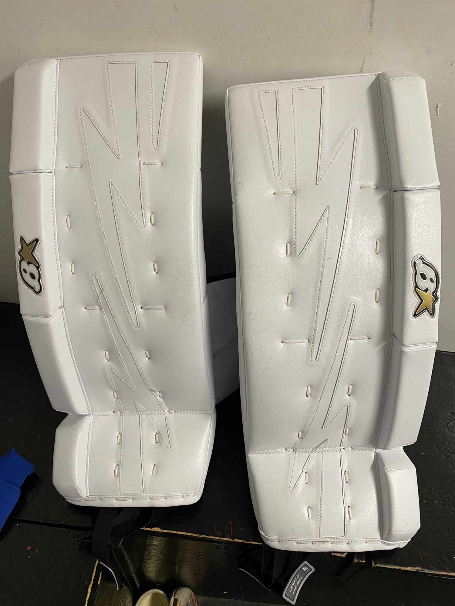 Brians NetZero 2 Junior Goalie Leg Pads | SidelineSwap