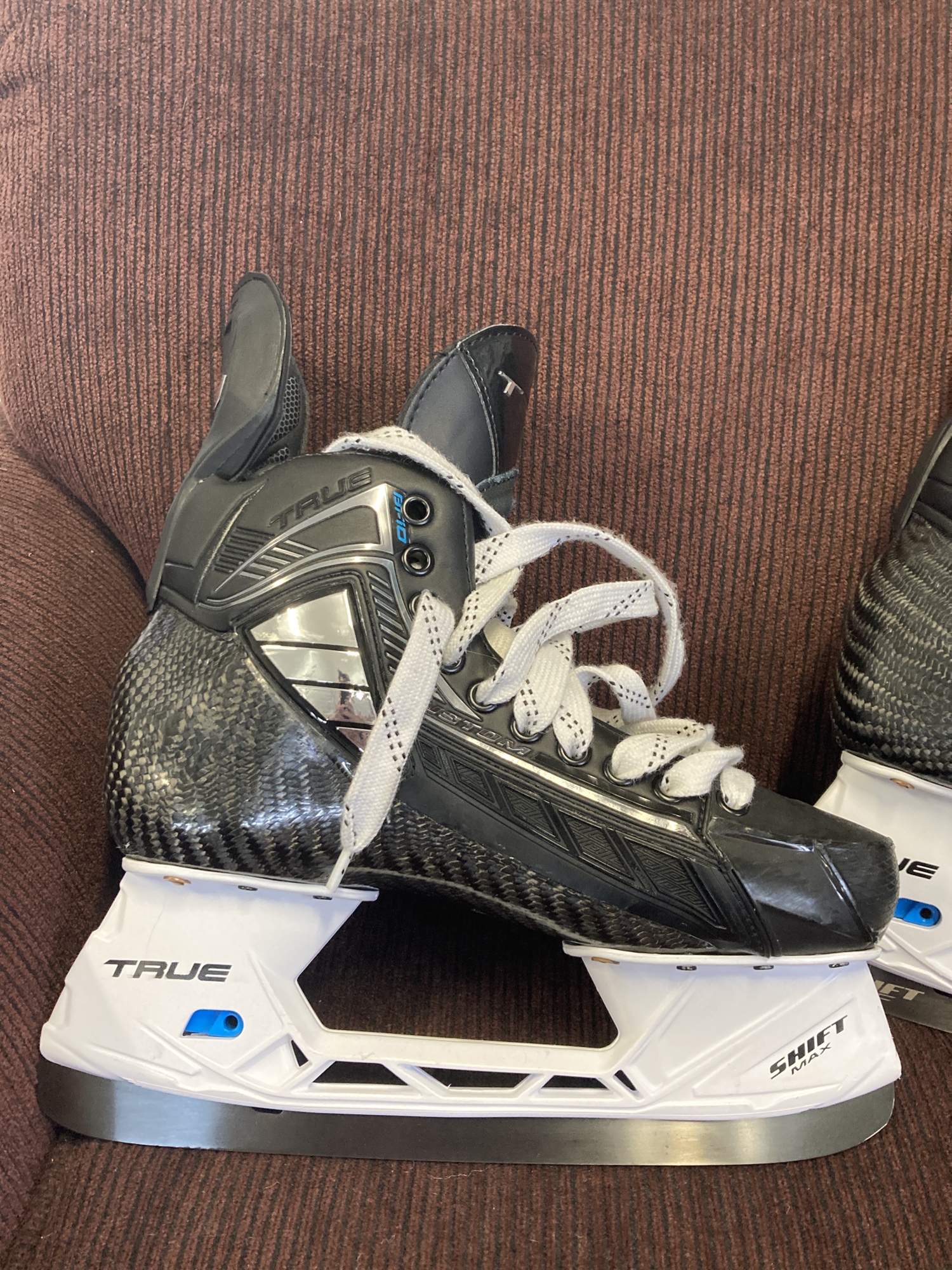 New True Narrow Width Pro Stock Size 9.5 Pro Custom Hockey Skates ...