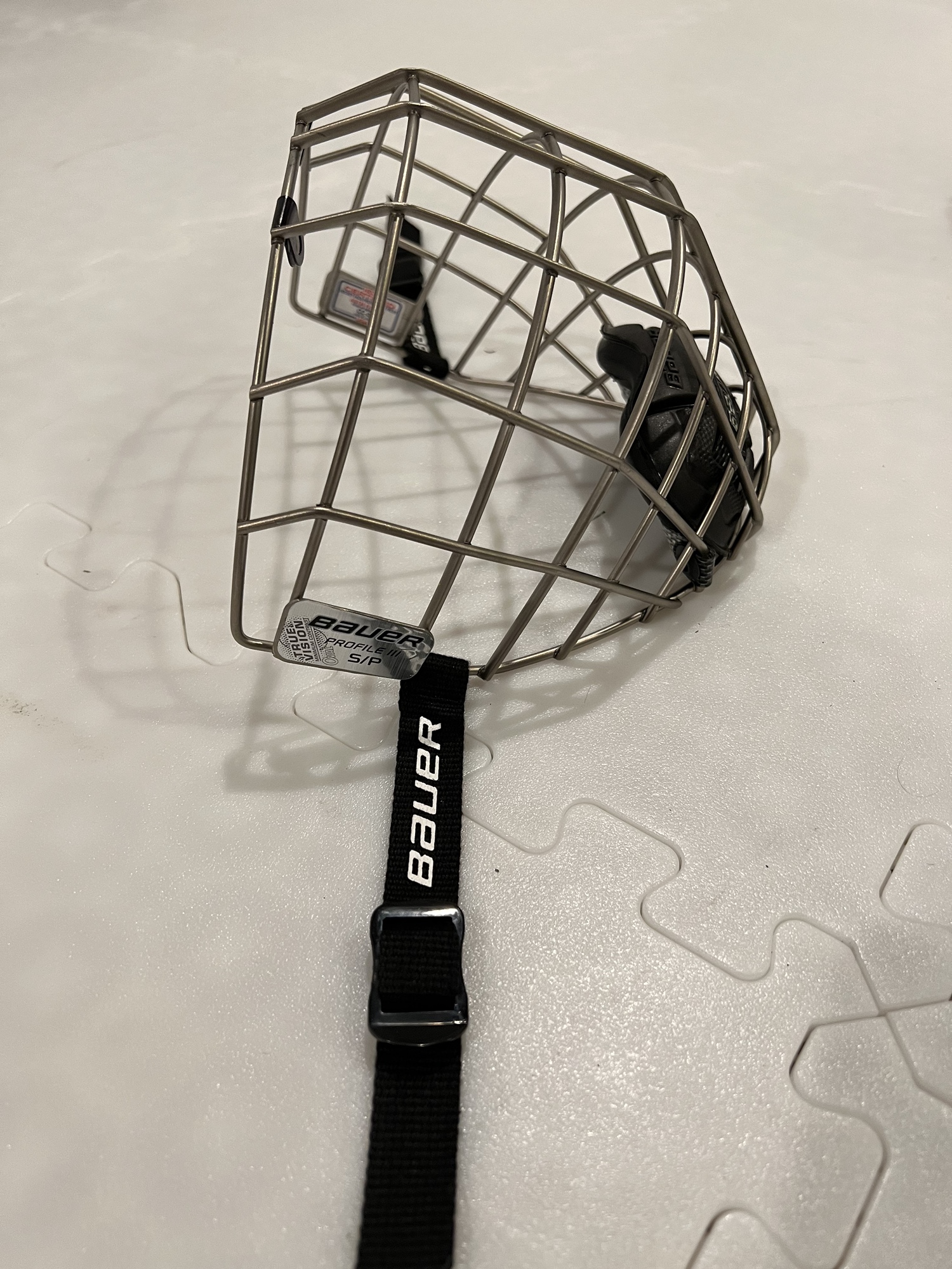 Small Bauer Full Cage Profile III Facemask | SidelineSwap