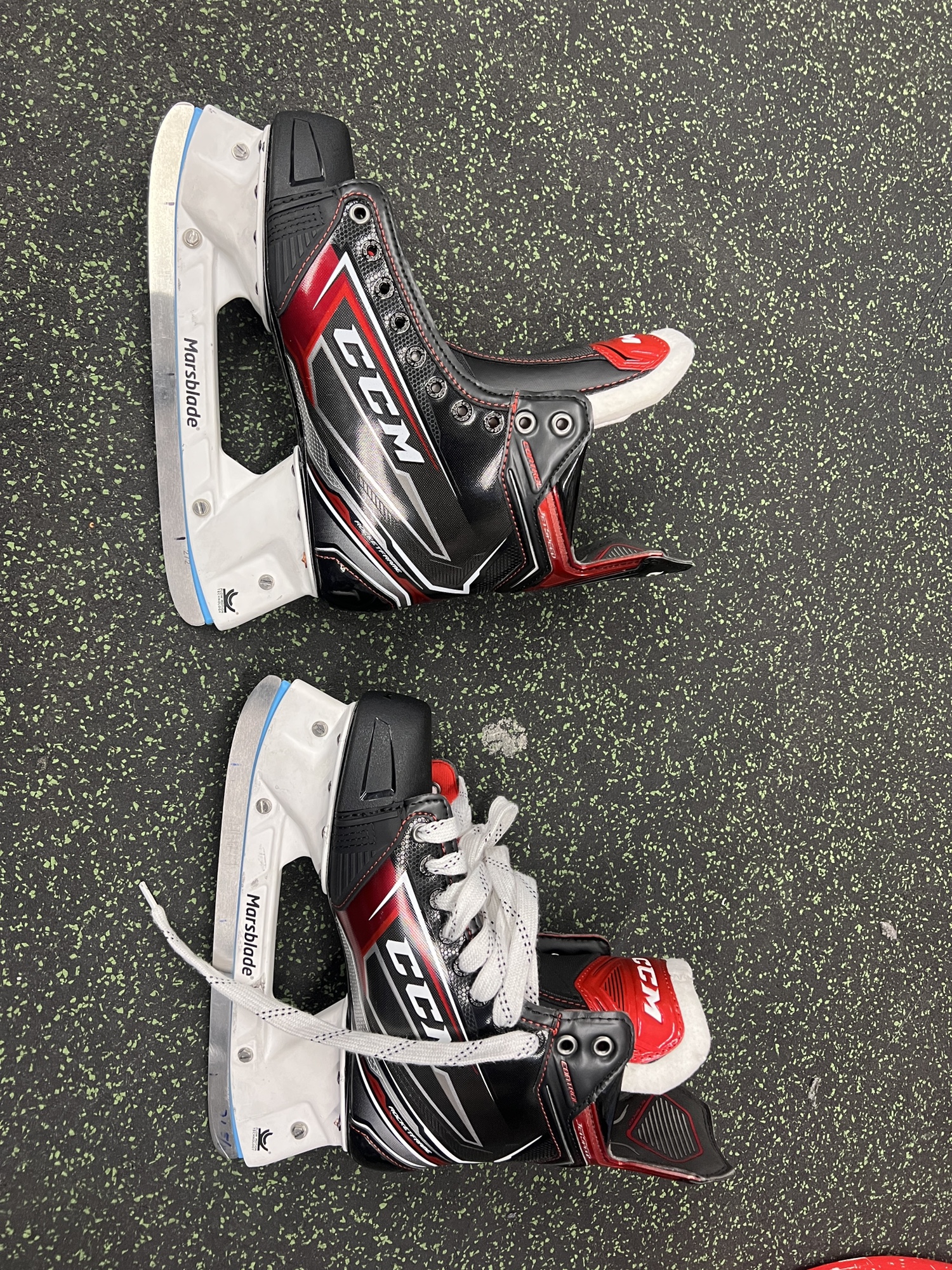 Used CCM Extra Wide Width Size 8 JetSpeed Control Hockey Skates ...