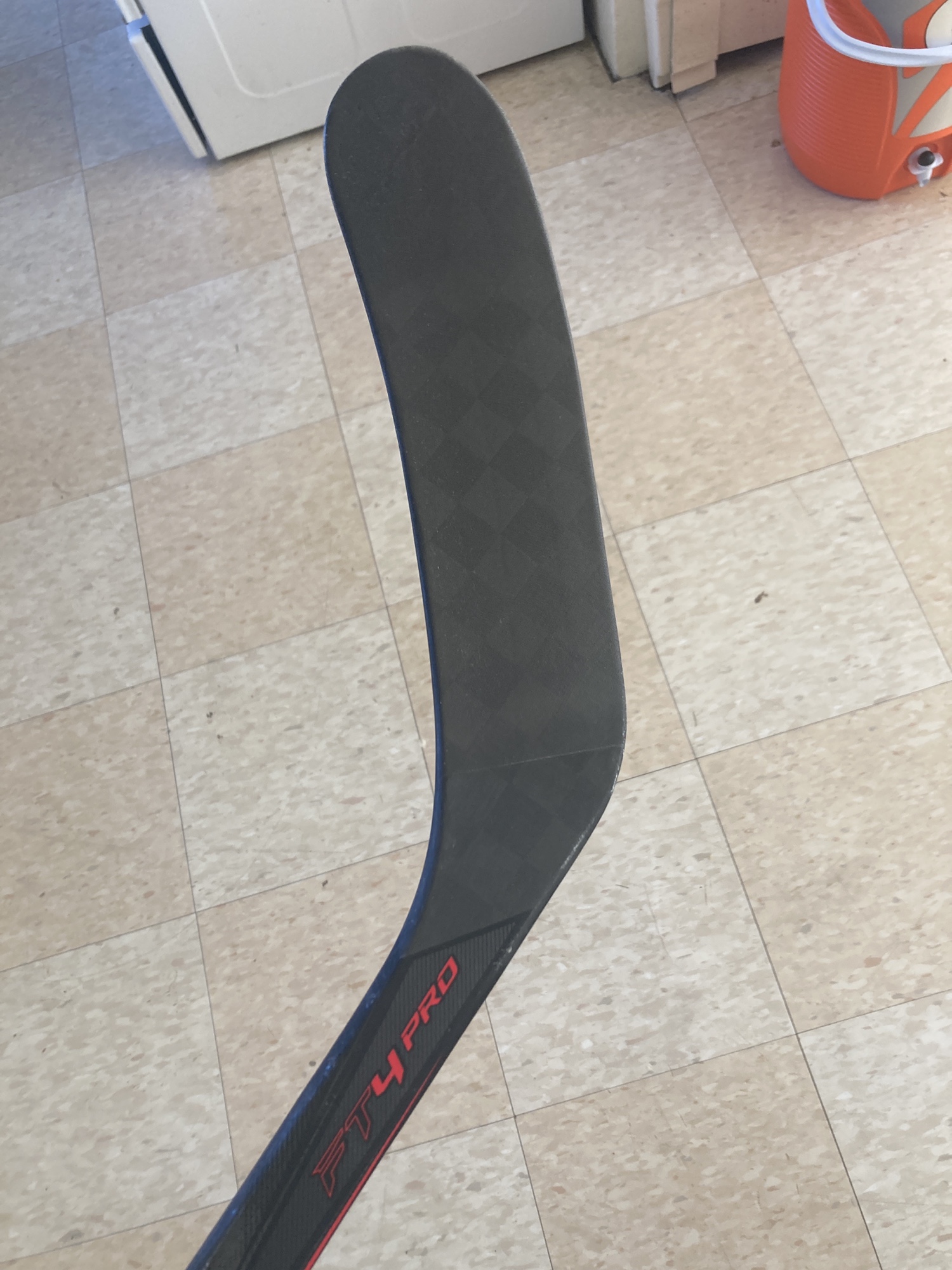Senior Left Hand P28M Jetspeed FT4 Pro Hockey Stick | SidelineSwap