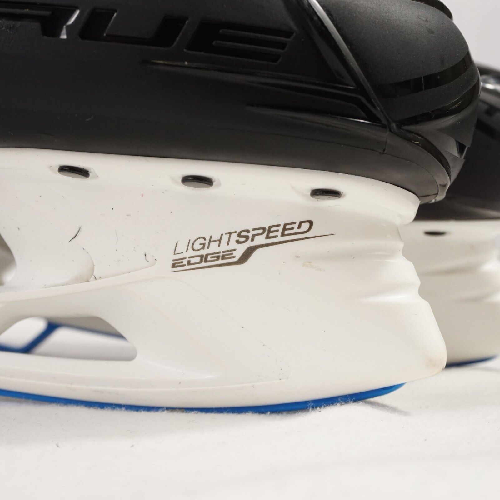 Senior New True Pro Custom Hockey Skates Size 12 New in Carry Bag With ...