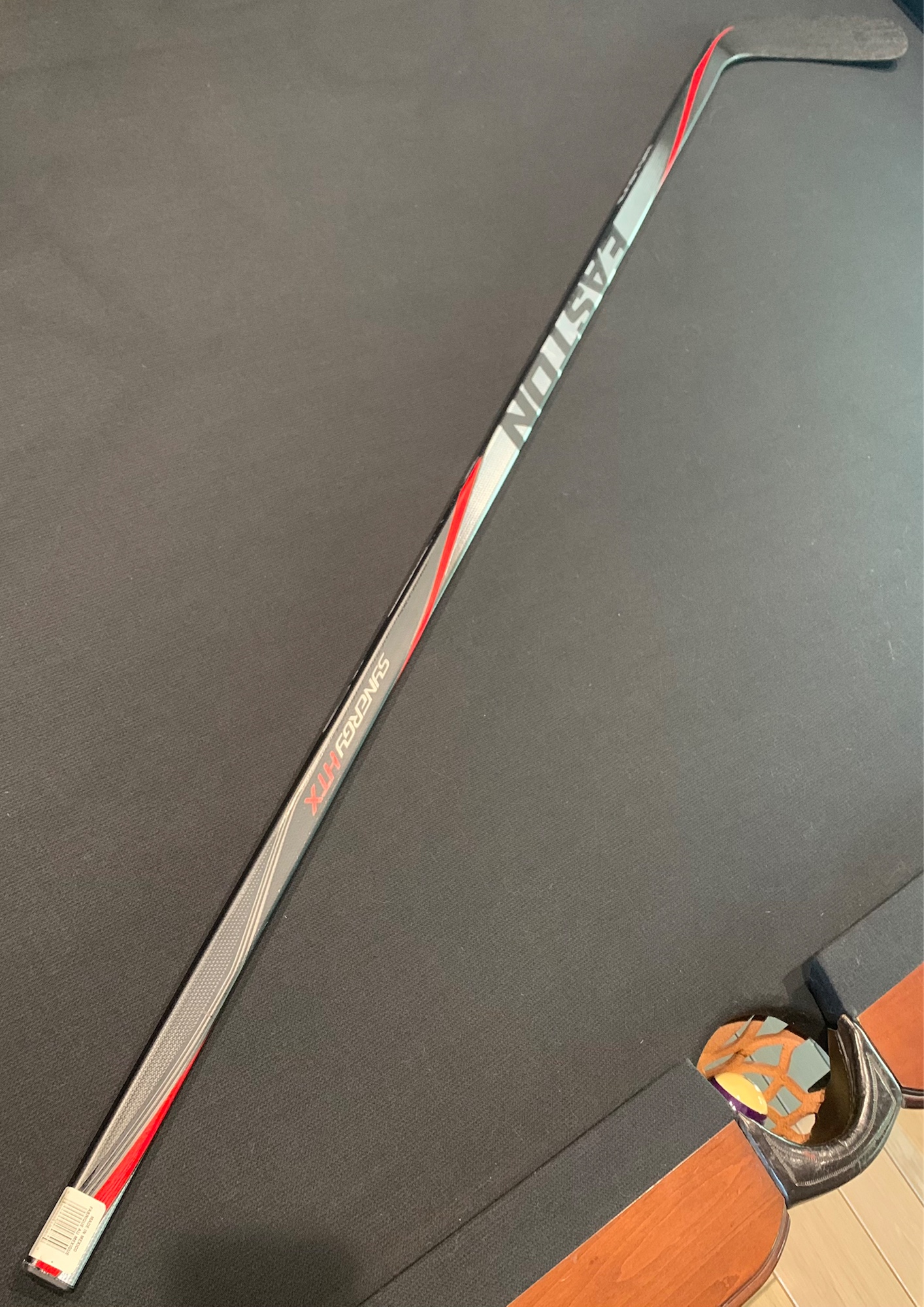 New Right Handed Synergy HTX Hockey Stick | SidelineSwap