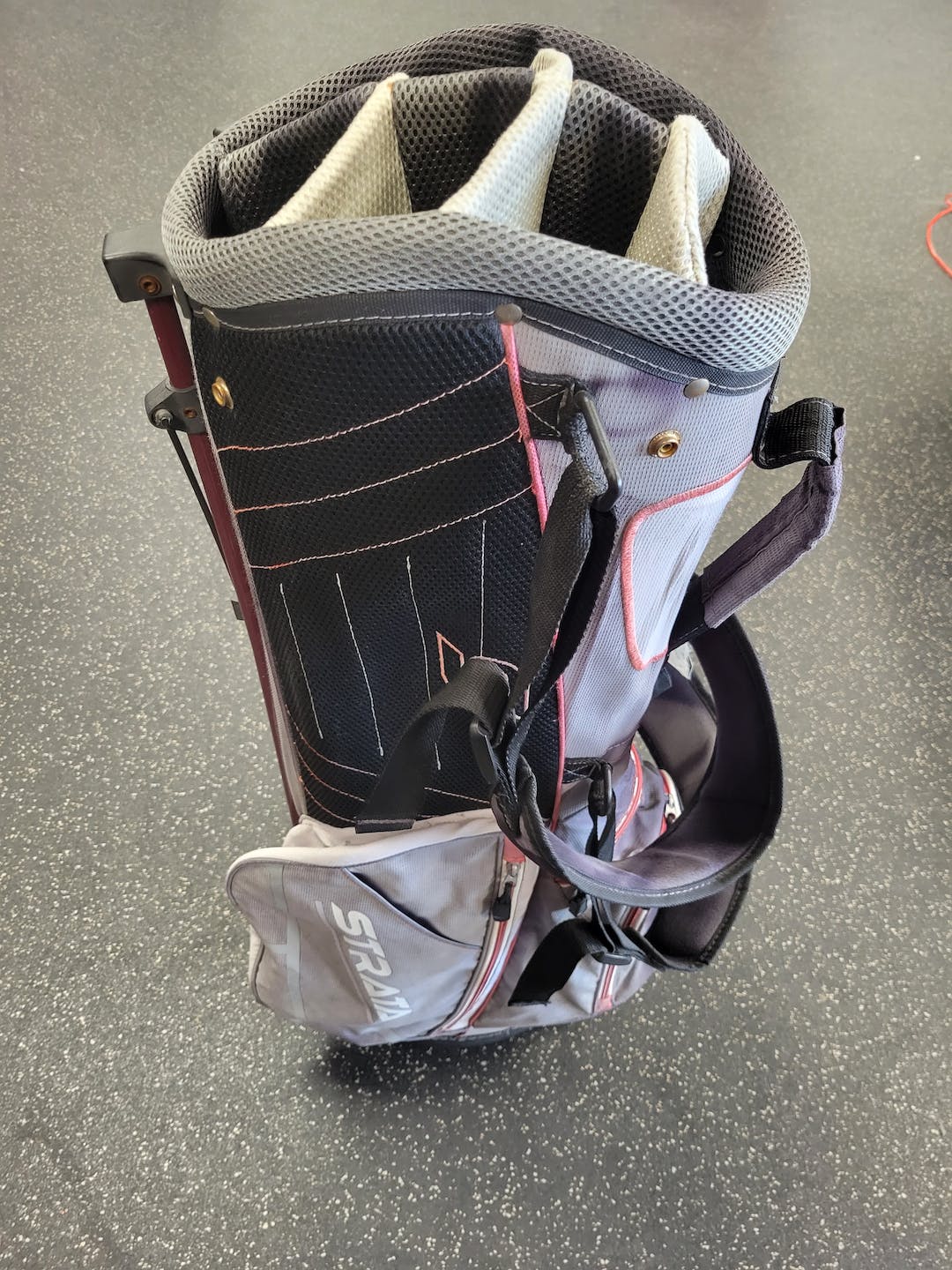 Used Strata Stand Bag Golf Stand Bags | SidelineSwap