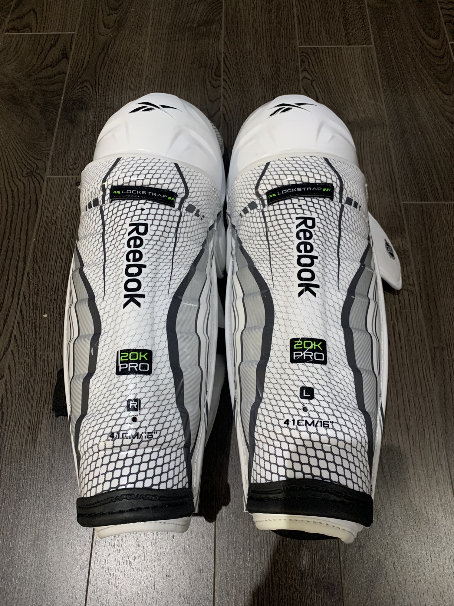 REEBOK 20K PRO SHIN PADS | SidelineSwap