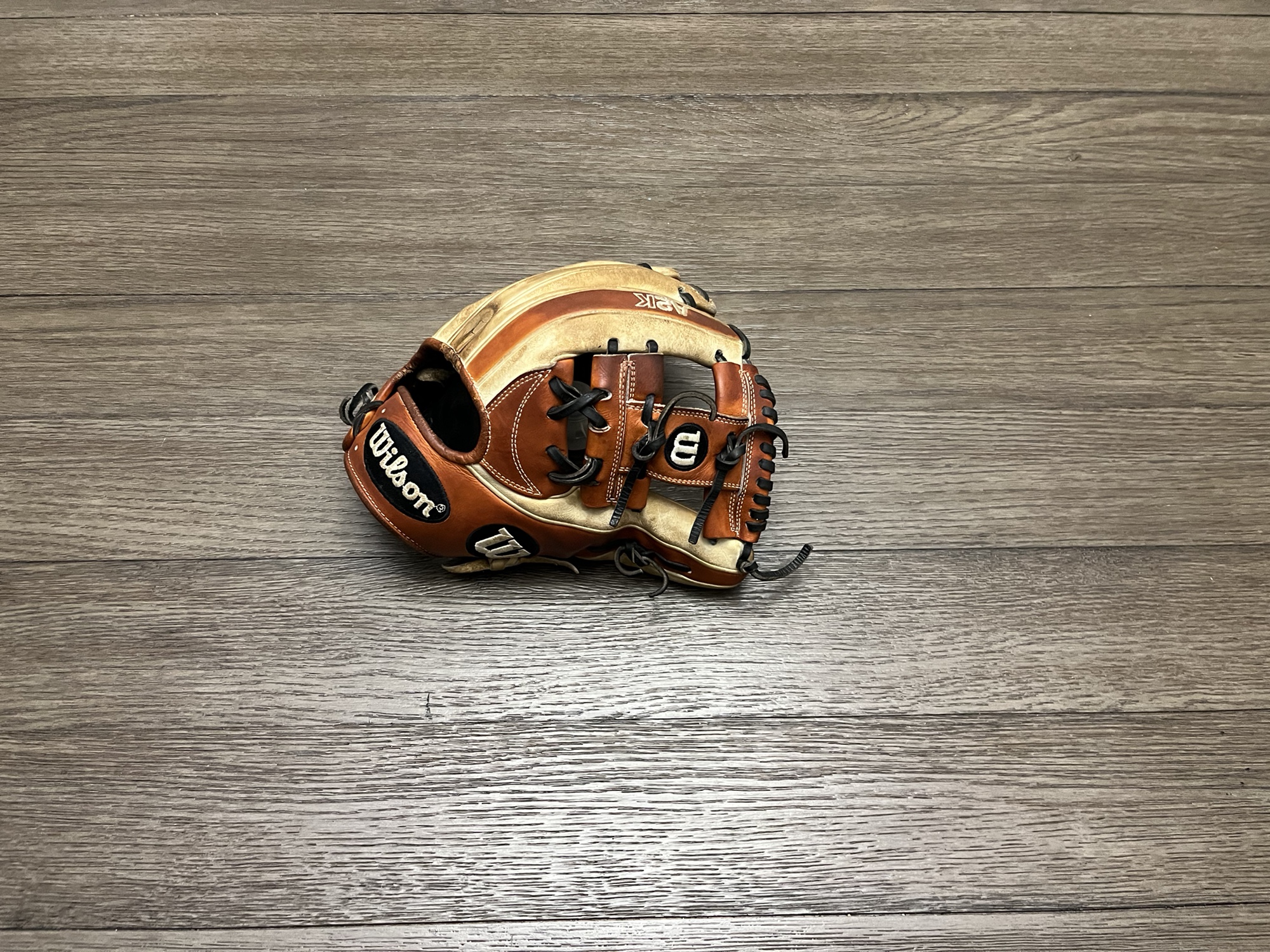 Wilson A2K 1787 11.75” I Web | SidelineSwap