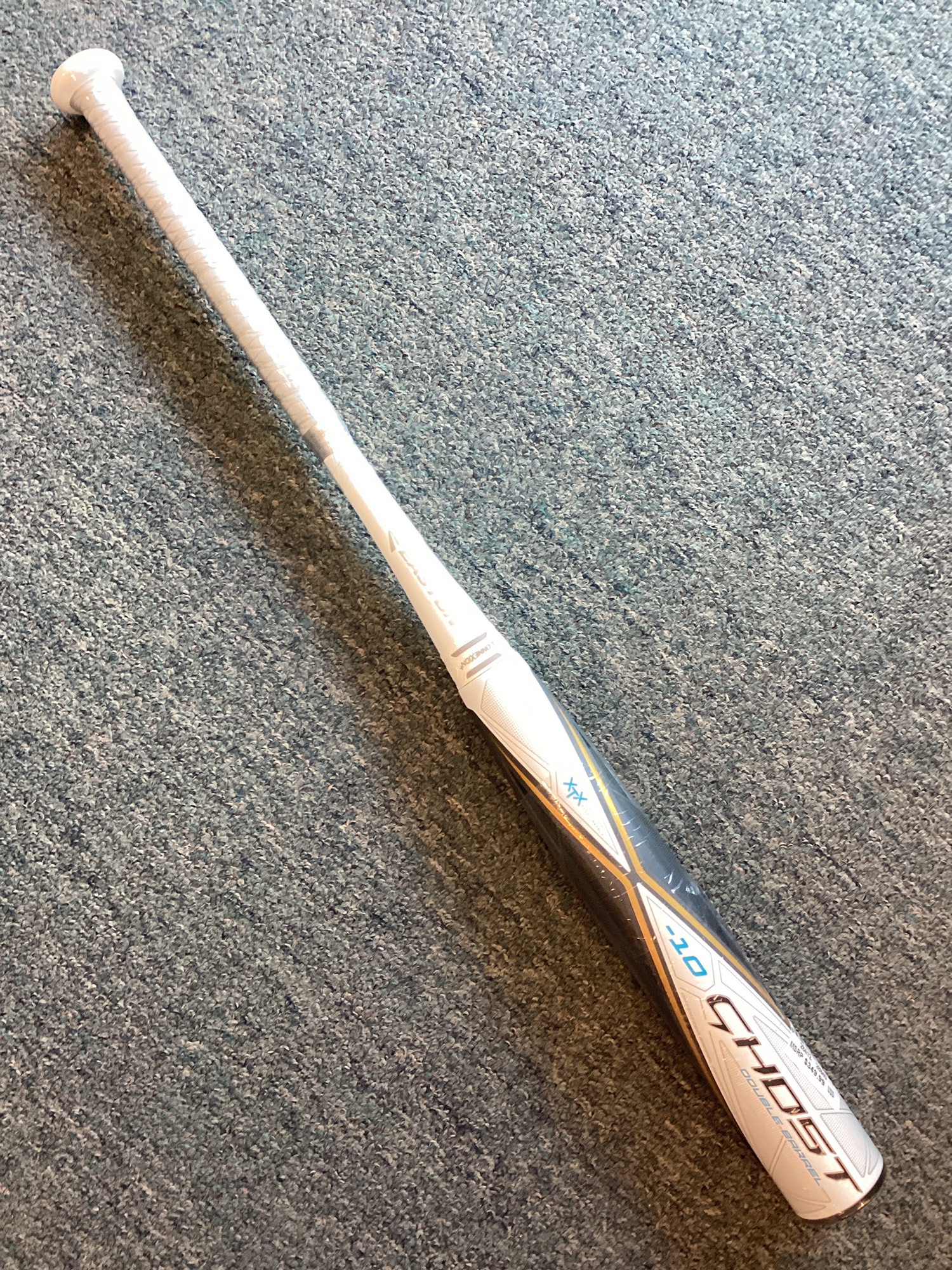 New 2020 Easton Ghost Bat (-10) 20 oz 30" | SidelineSwap