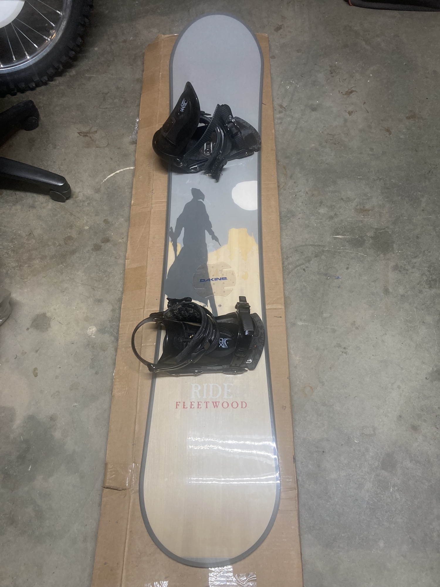 Used Ride With Bindings Directional Twin Snowboard | SidelineSwap