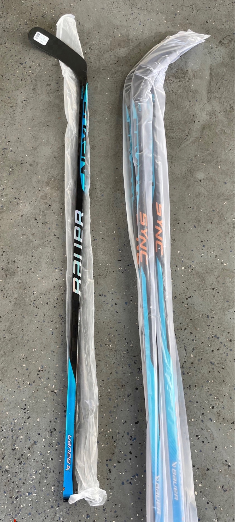 Senior Left Hand P92 70 flex Bauer Nexus Sync Hockey Stick | SidelineSwap
