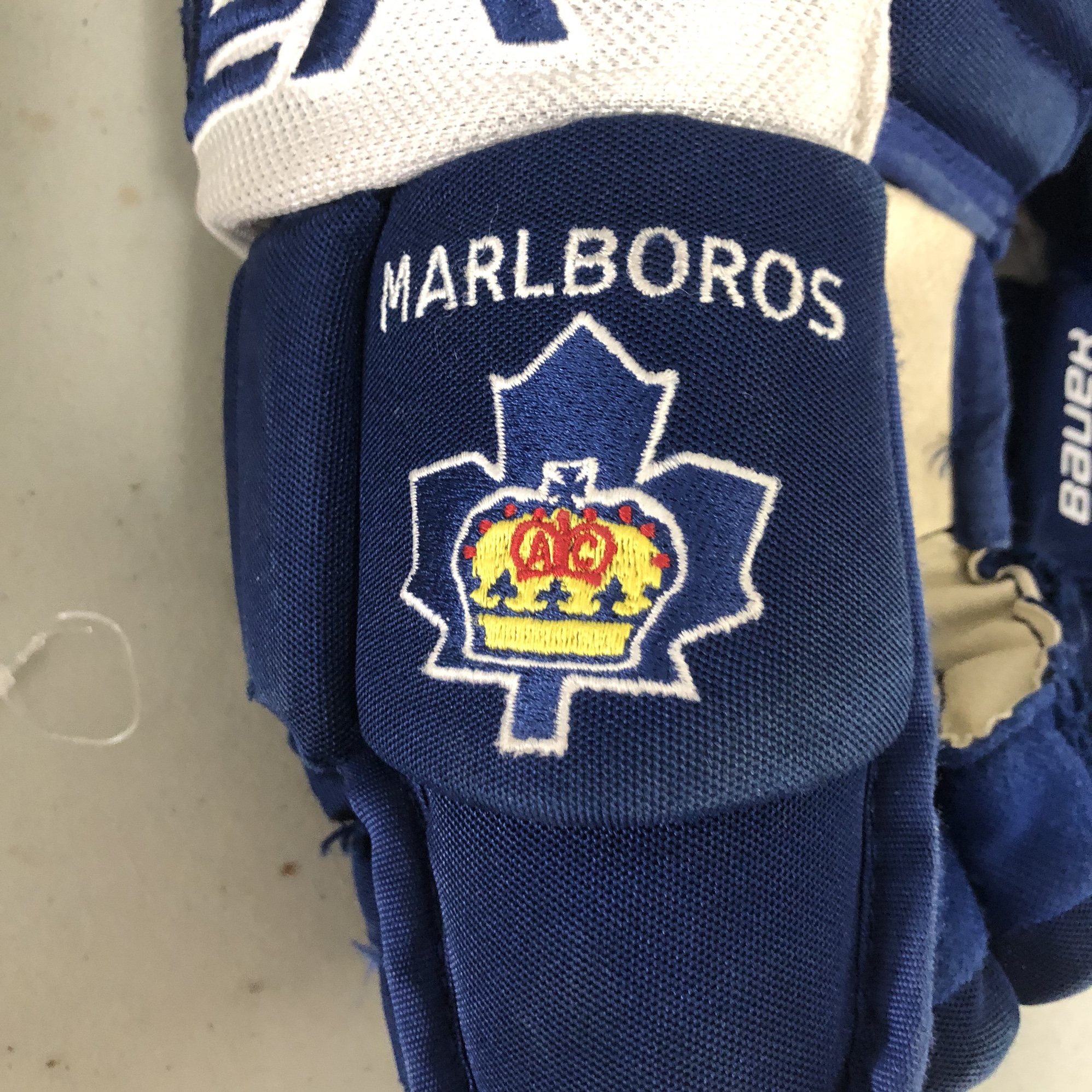 Toronto Marlboros Bauer 11” hockey gloves | SidelineSwap