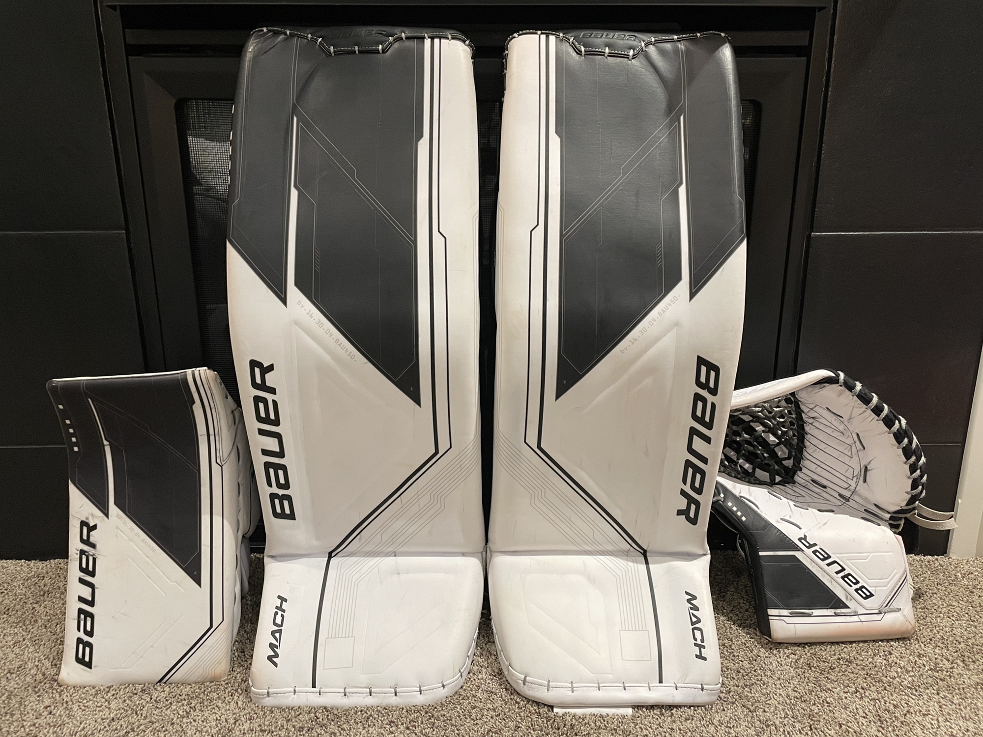 Bauer Supreme Mach Senior Goalie Pads | SidelineSwap