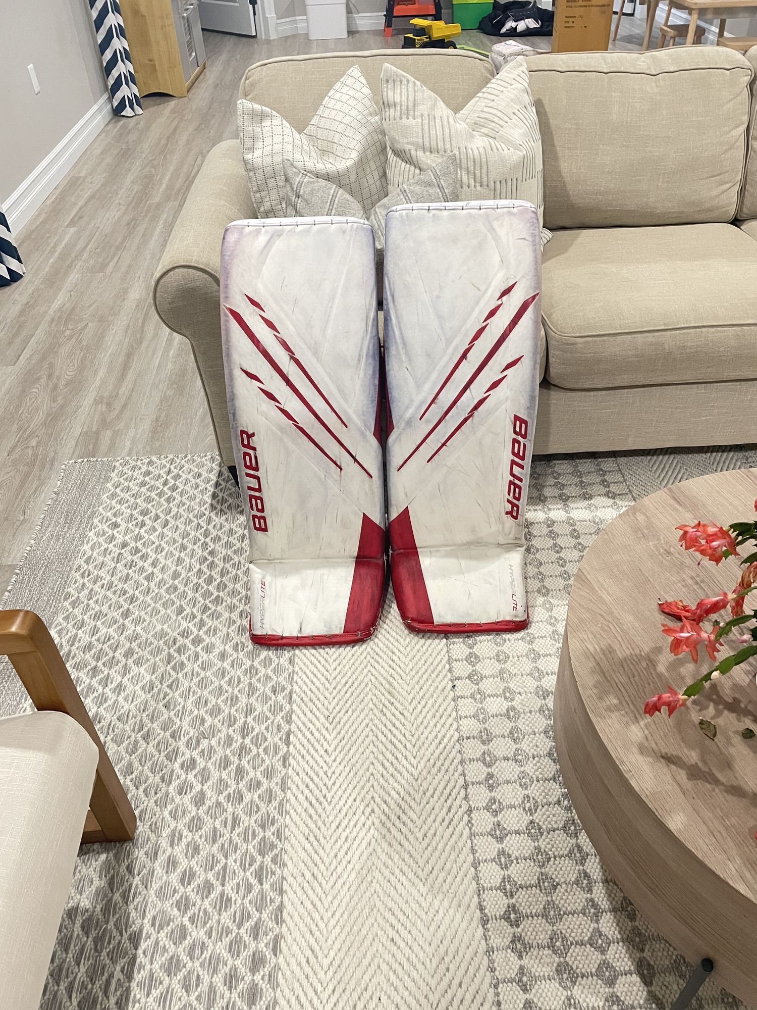 Bauer Vapor Hyperlite Goalie Leg Pads | SidelineSwap