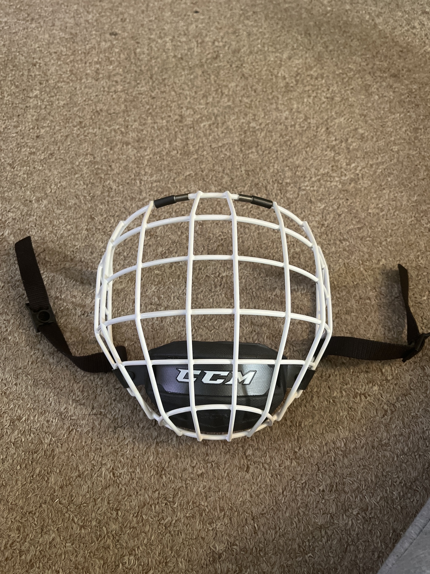 Small CCM Full Cage FM580 | SidelineSwap