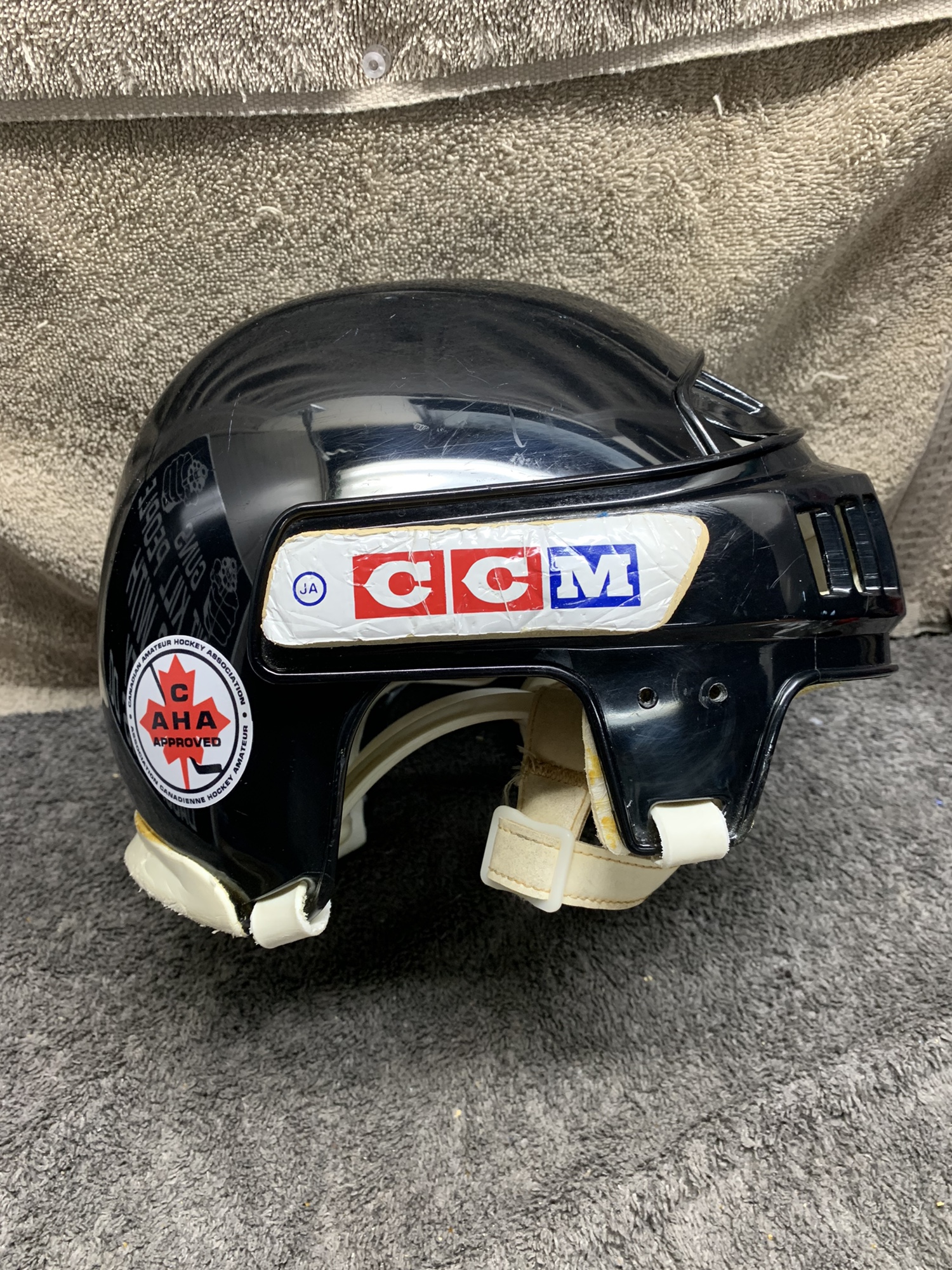 VINTAGE PRO STOCK HT2 CCM HOCKEY HELMET LARGE | SidelineSwap