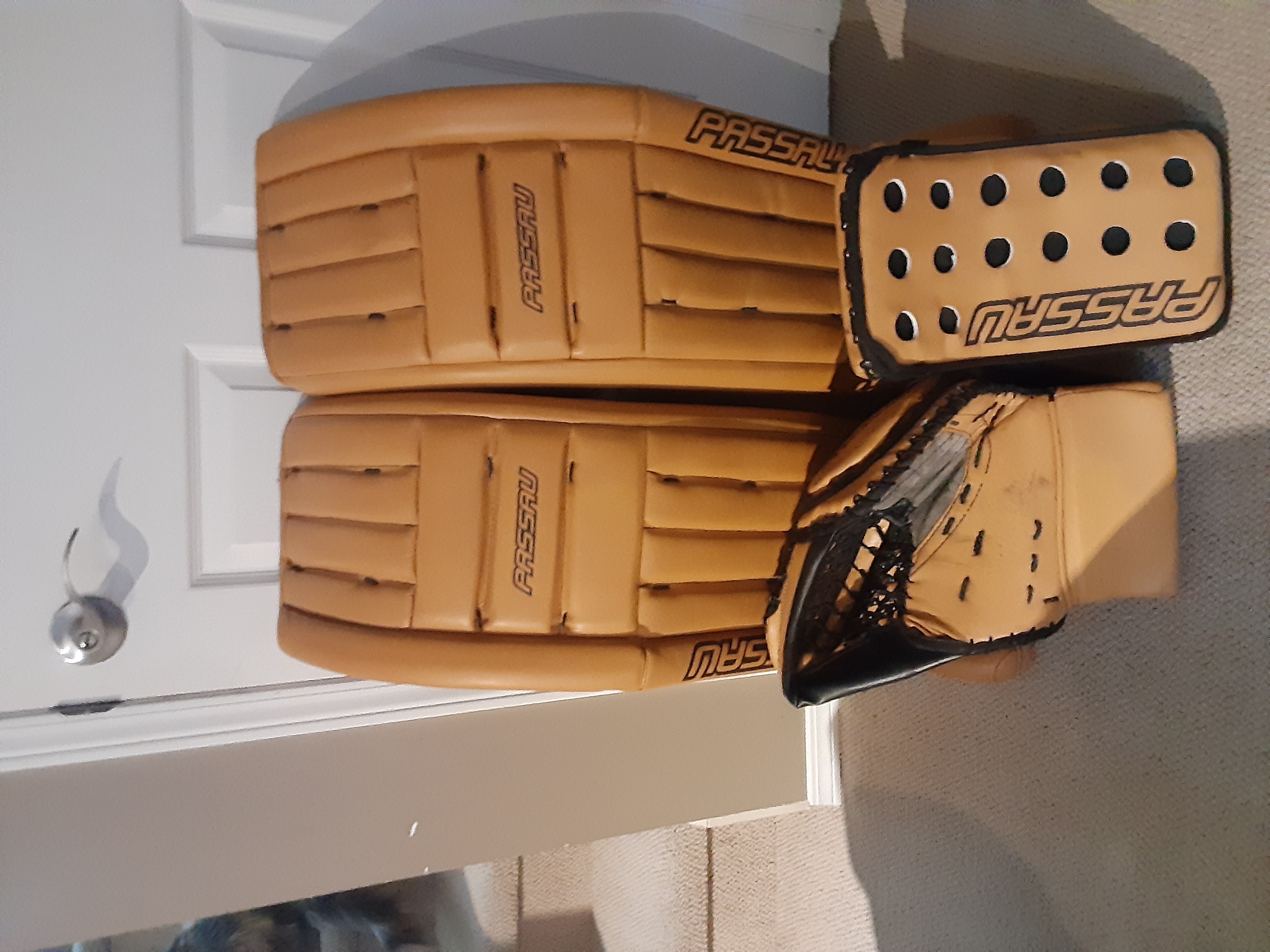 Passau 34"Custom Retro Goalie Full Set Pro Stock | SidelineSwap