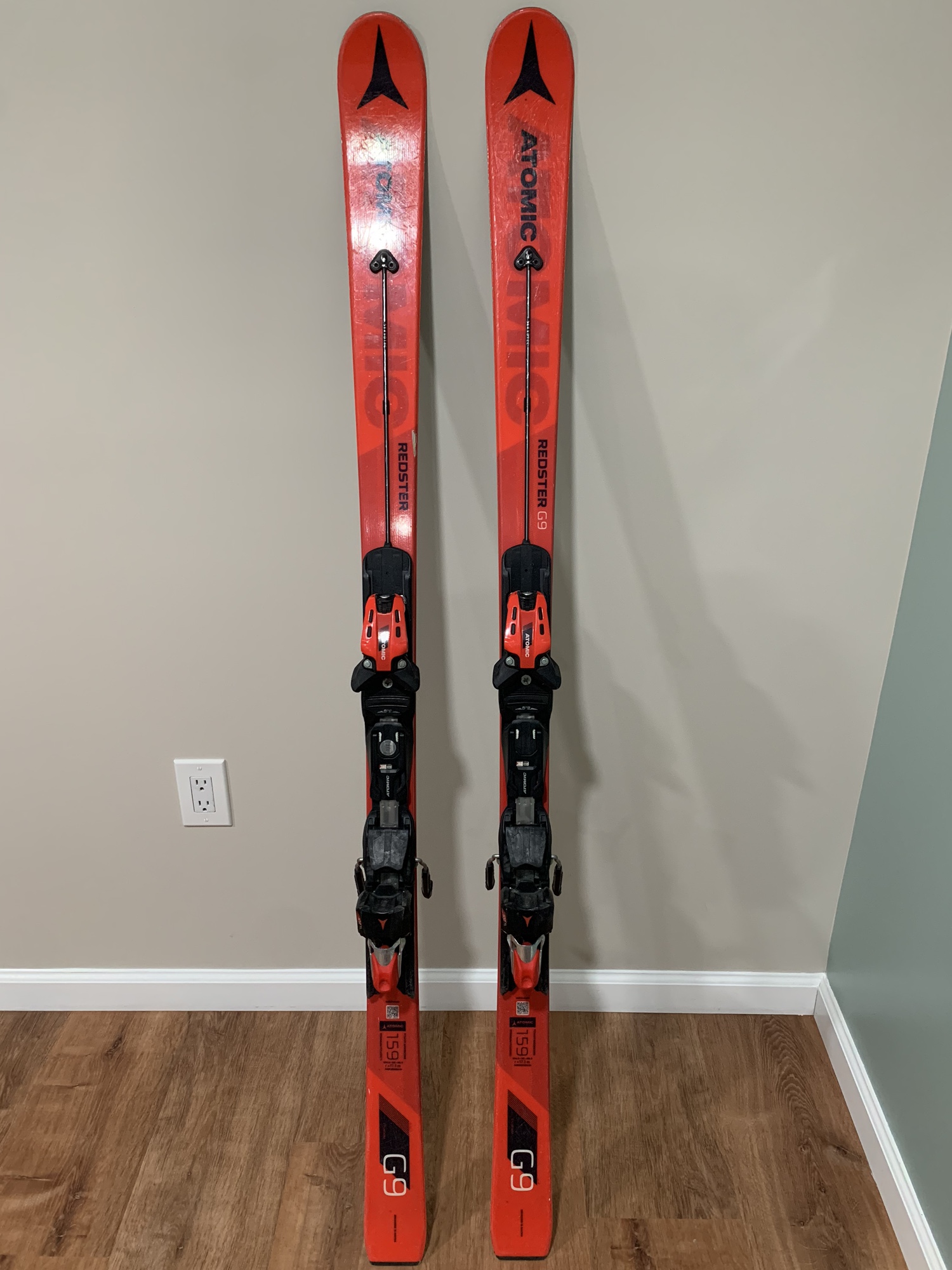 Atomic Racing Redster G9 Skis With X12 Bindings | SidelineSwap