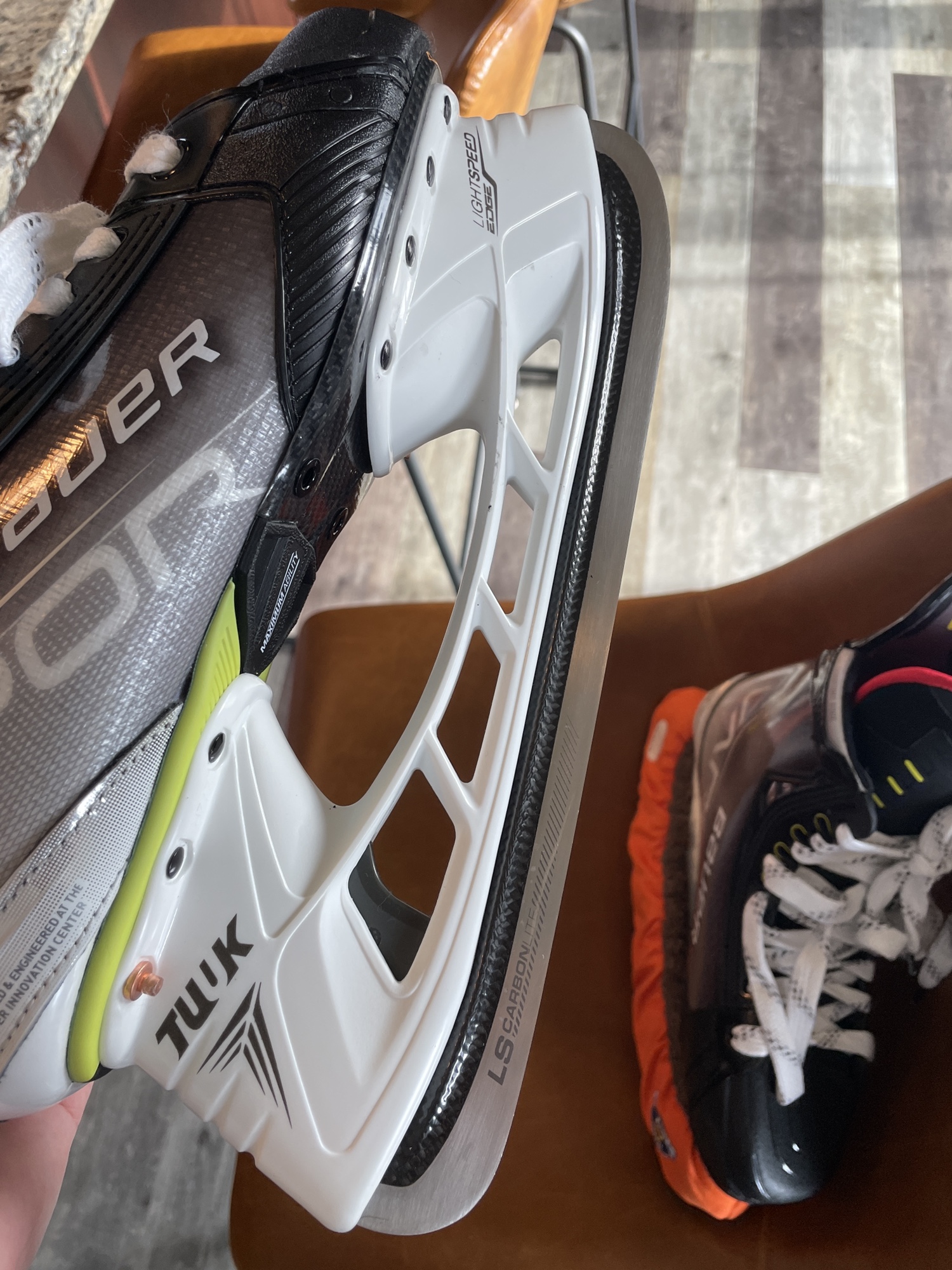 New Bauer Hyper lite Skates | SidelineSwap