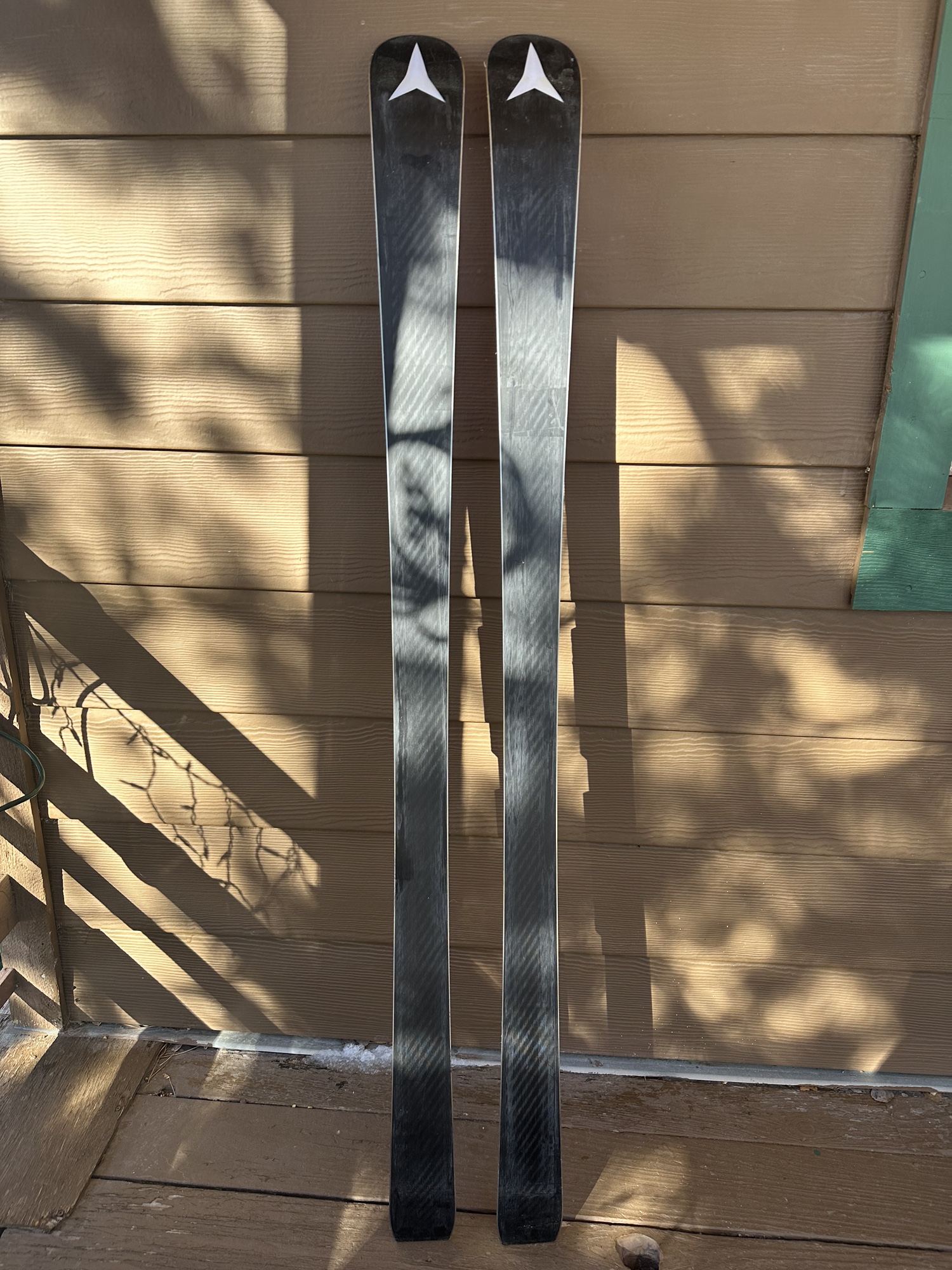Used Atomic GS Racing Skis Without Bindings | SidelineSwap