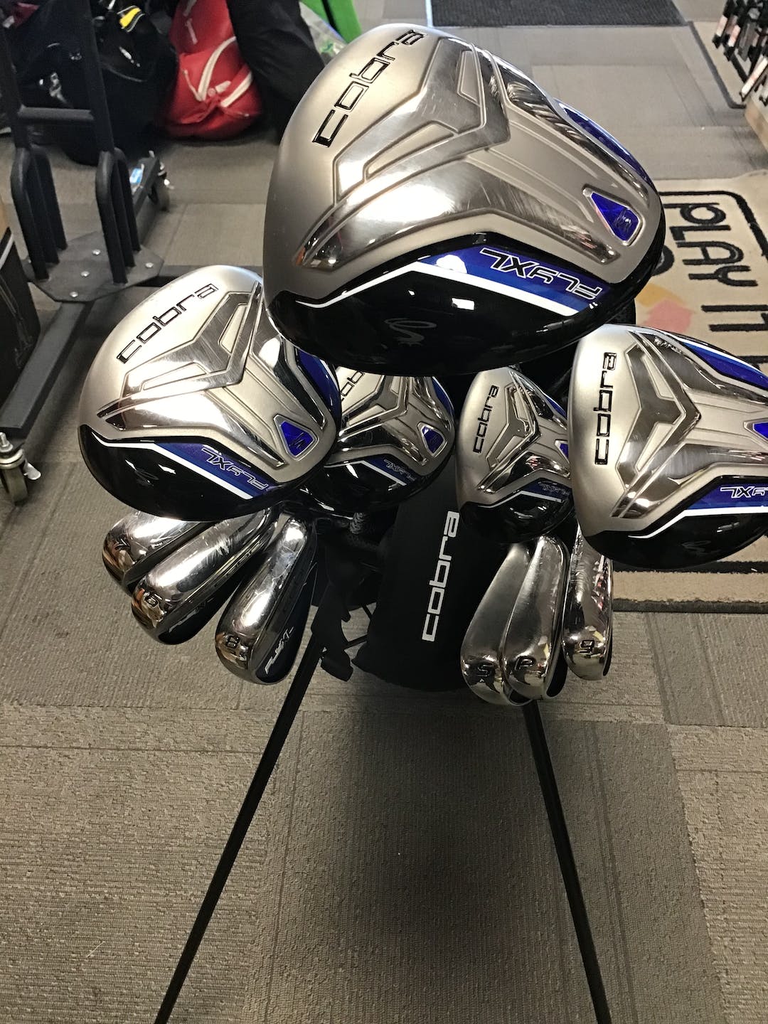Used Cobra Fly Xl 13 Piece Graphite Men's Club Sets | SidelineSwap