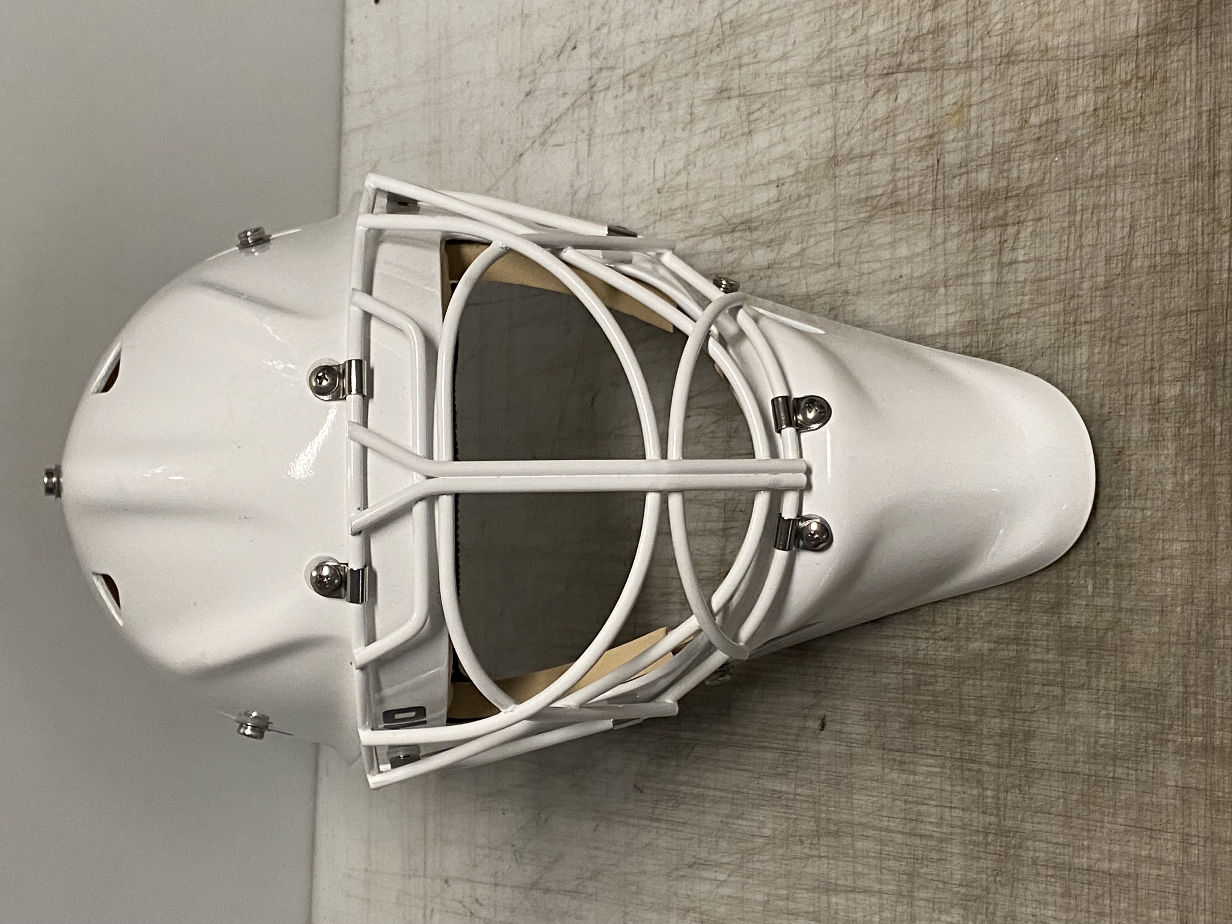 NEW White VICTORY V10 Pro Stock Goalie Mask w/ Bag 3494 | SidelineSwap