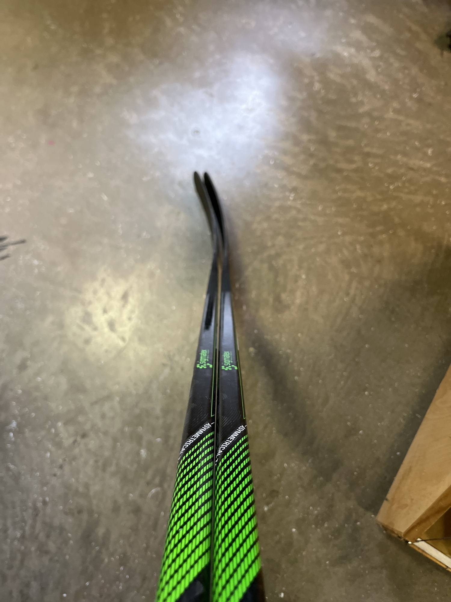 Two Pack Senior Right Handed P14 CCM RibCor Trigger 4 Pro Hockey Stick ...