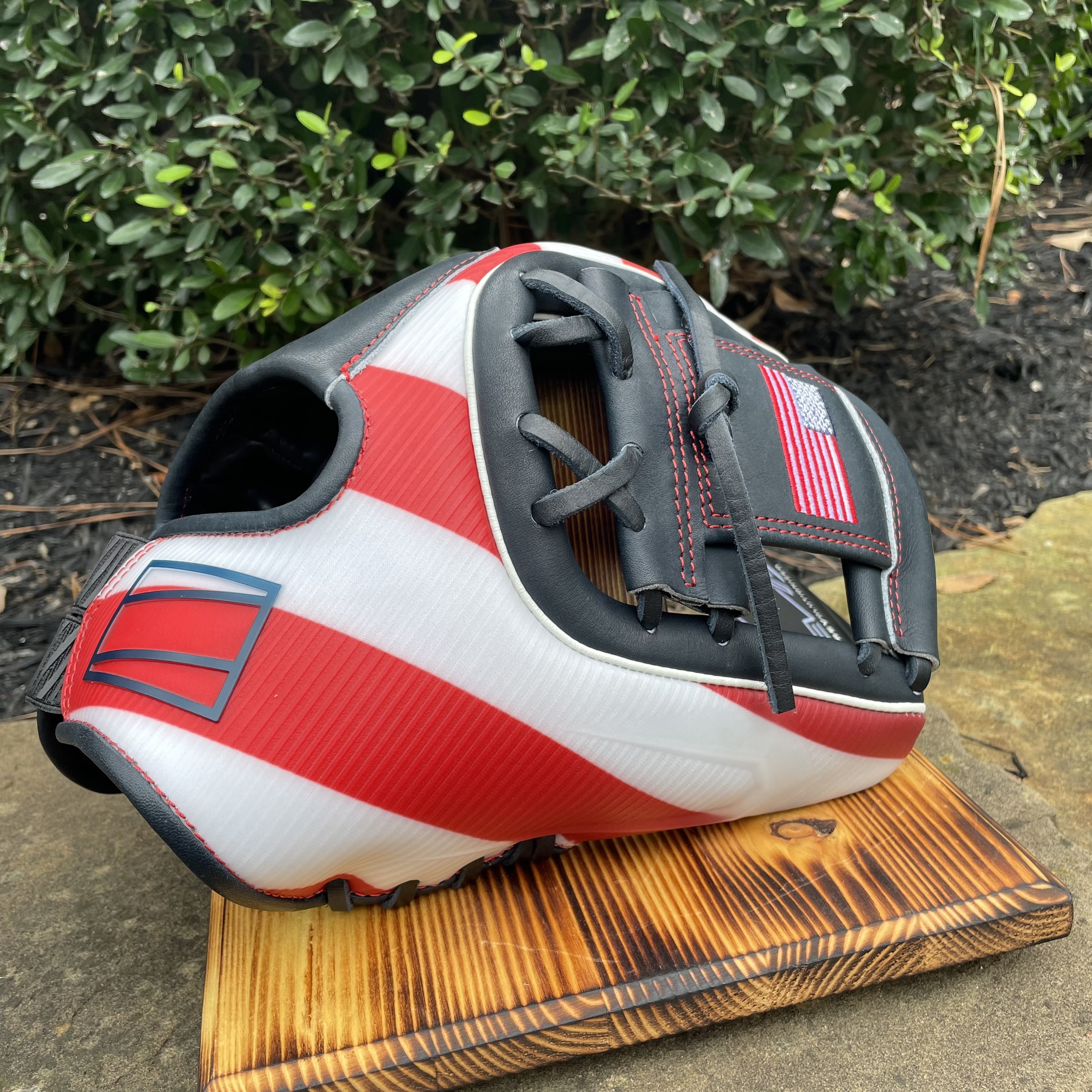 NEW RAWLINGS REV1X EXCLUSIVE - 11.5" REV204-2USA | SidelineSwap