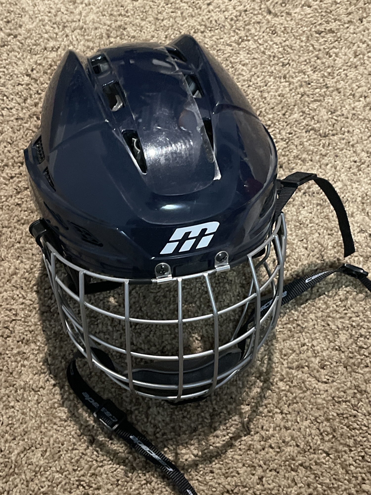 Medium M11 Cascade Helmet | SidelineSwap