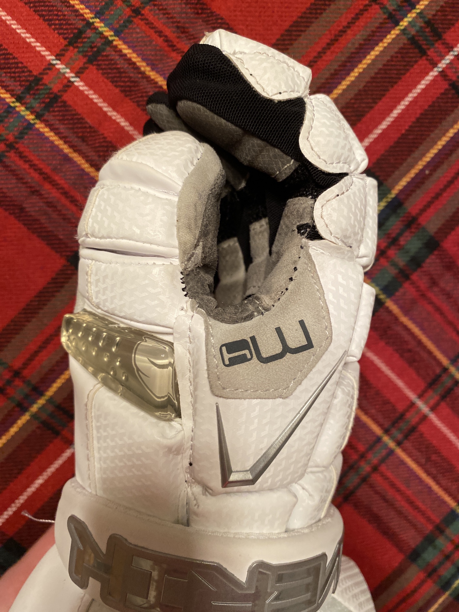 Maverik M4 Lacrosse Gloves | SidelineSwap