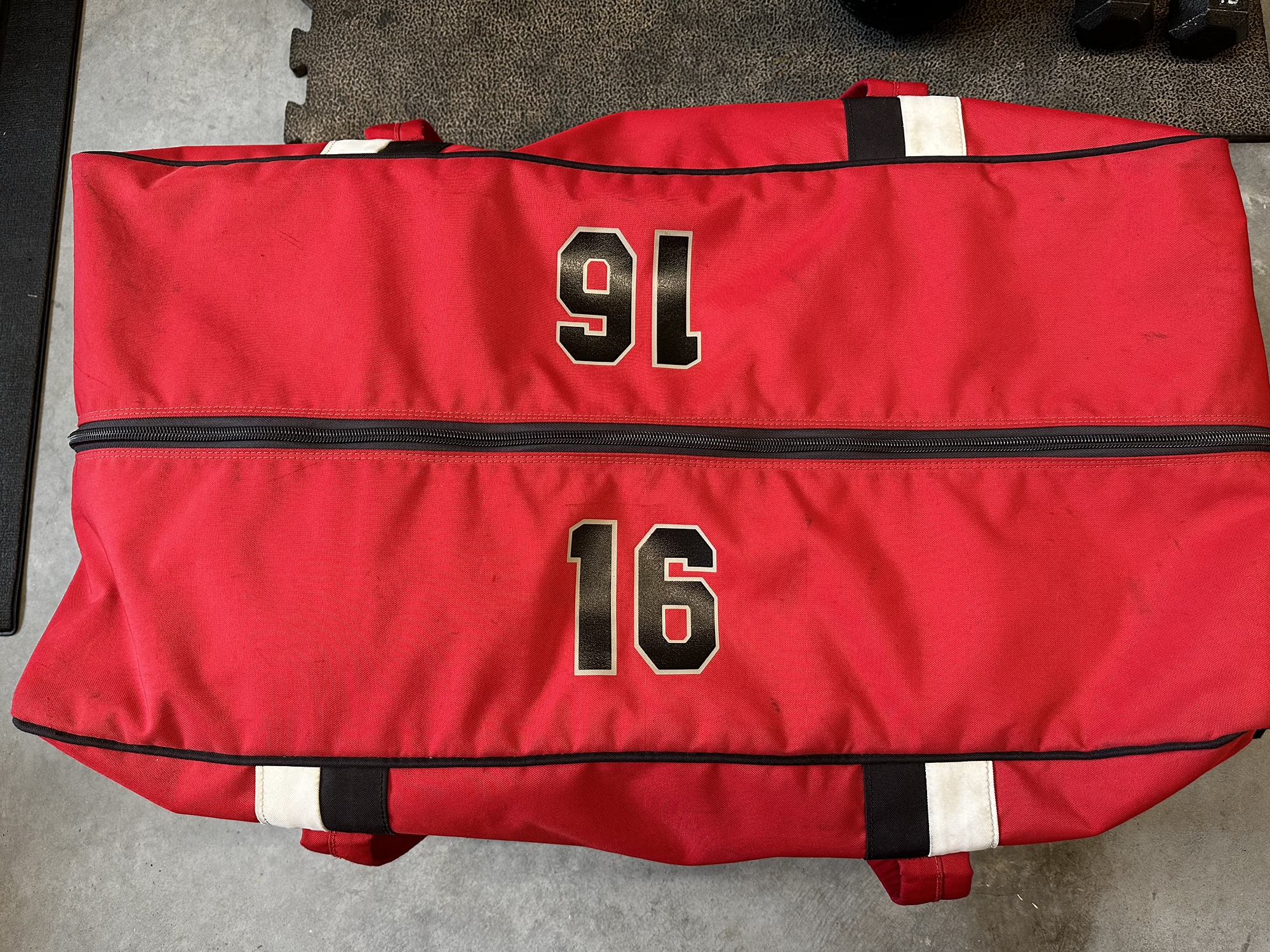 Pro Stock JRZ Carolina Hurricanes player bag #16 | SidelineSwap