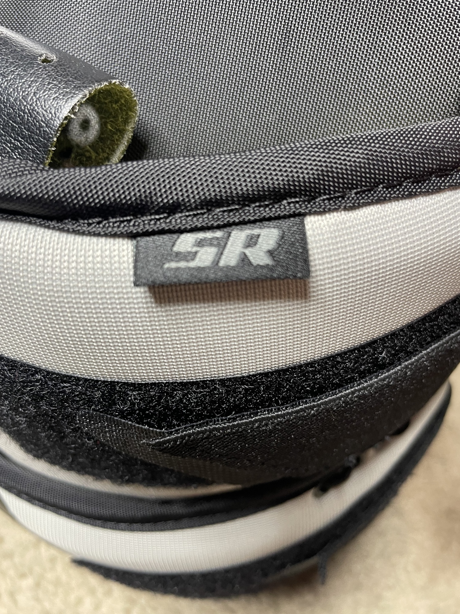 New Warrior Ritual rx3 pro+ knee pads | SidelineSwap