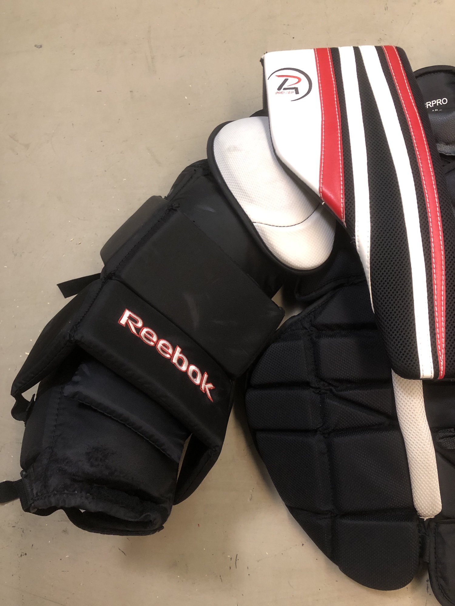 Used XL Reebok P4 Pro Goalie Chest Protector | SidelineSwap