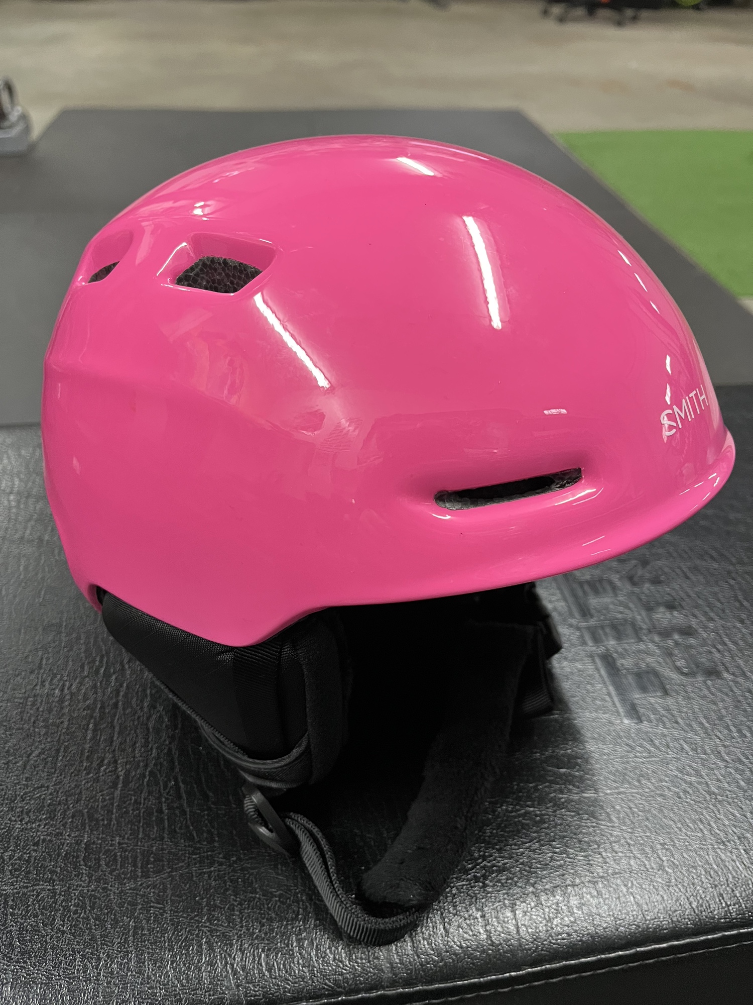 Smith Zoom Jr Youth Medium Snowboarding Helmet | SidelineSwap